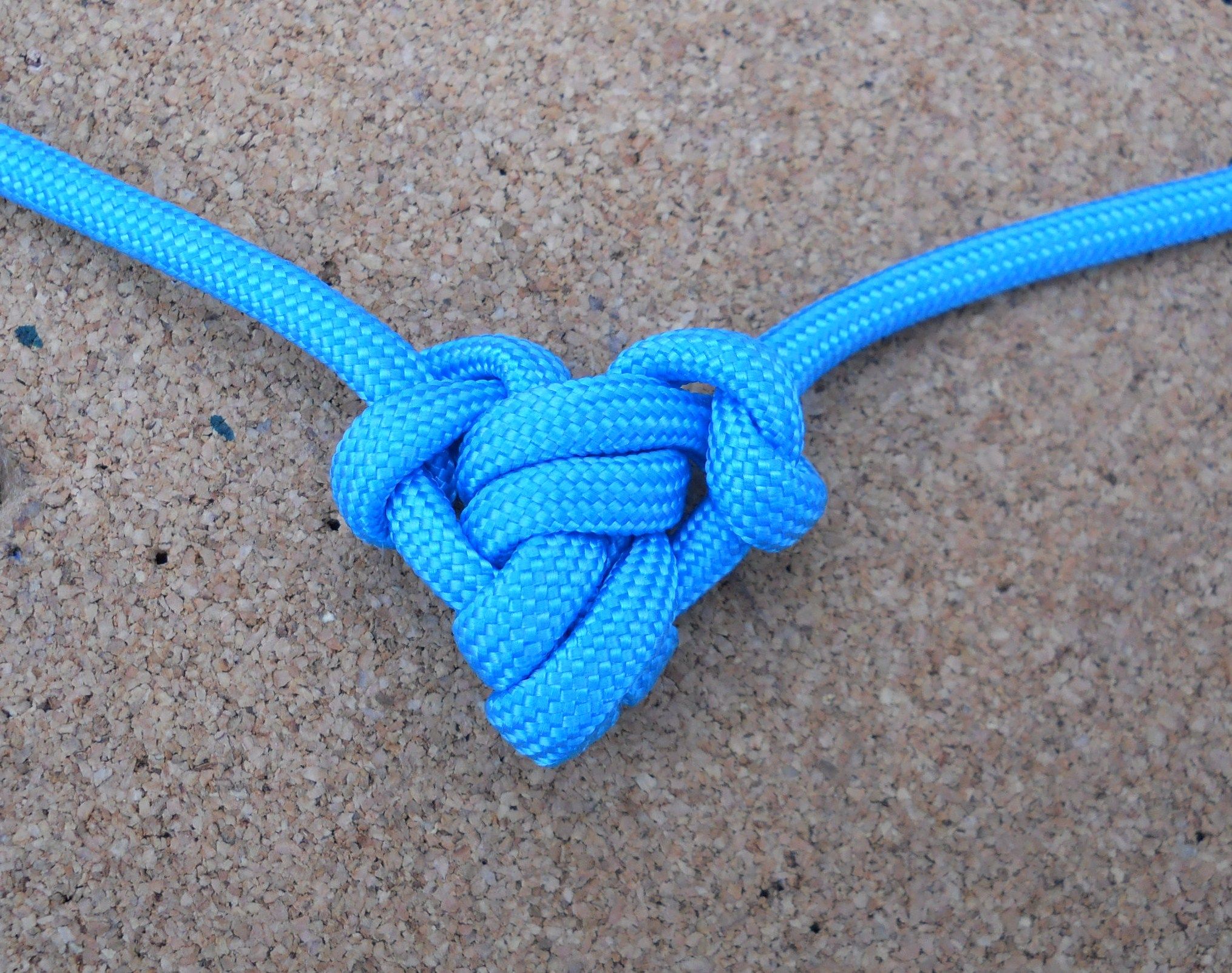Single (para)Cord Heart Pendant : 22 Steps (with Pictures) - Instructables