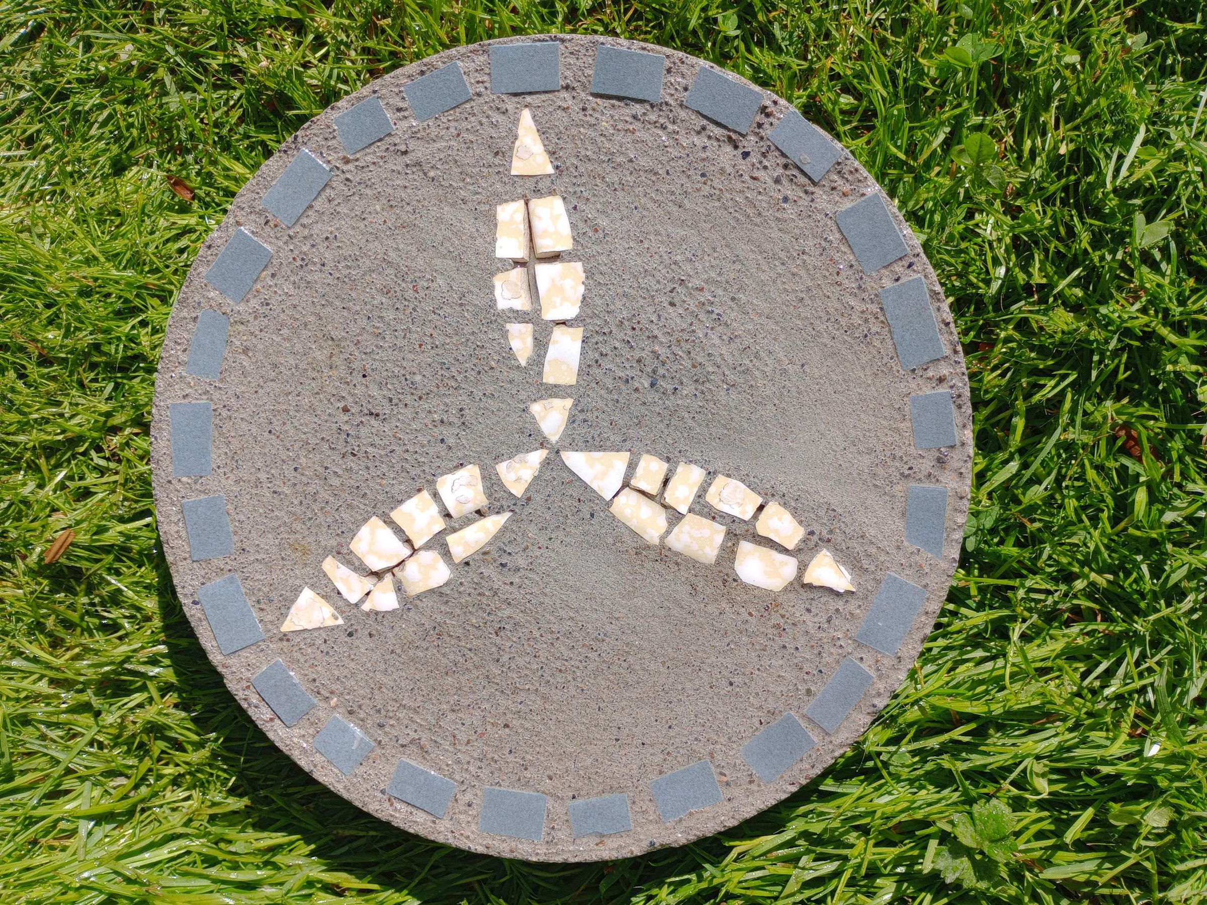 Concrete Stepping Stones With Tile Mosaic : 6 Steps (with Pictures ...