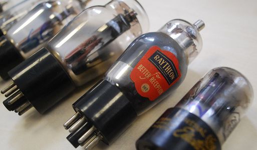 Make a Lightbox DIsplay for Vintage Retro Valves... : 5 Steps ...