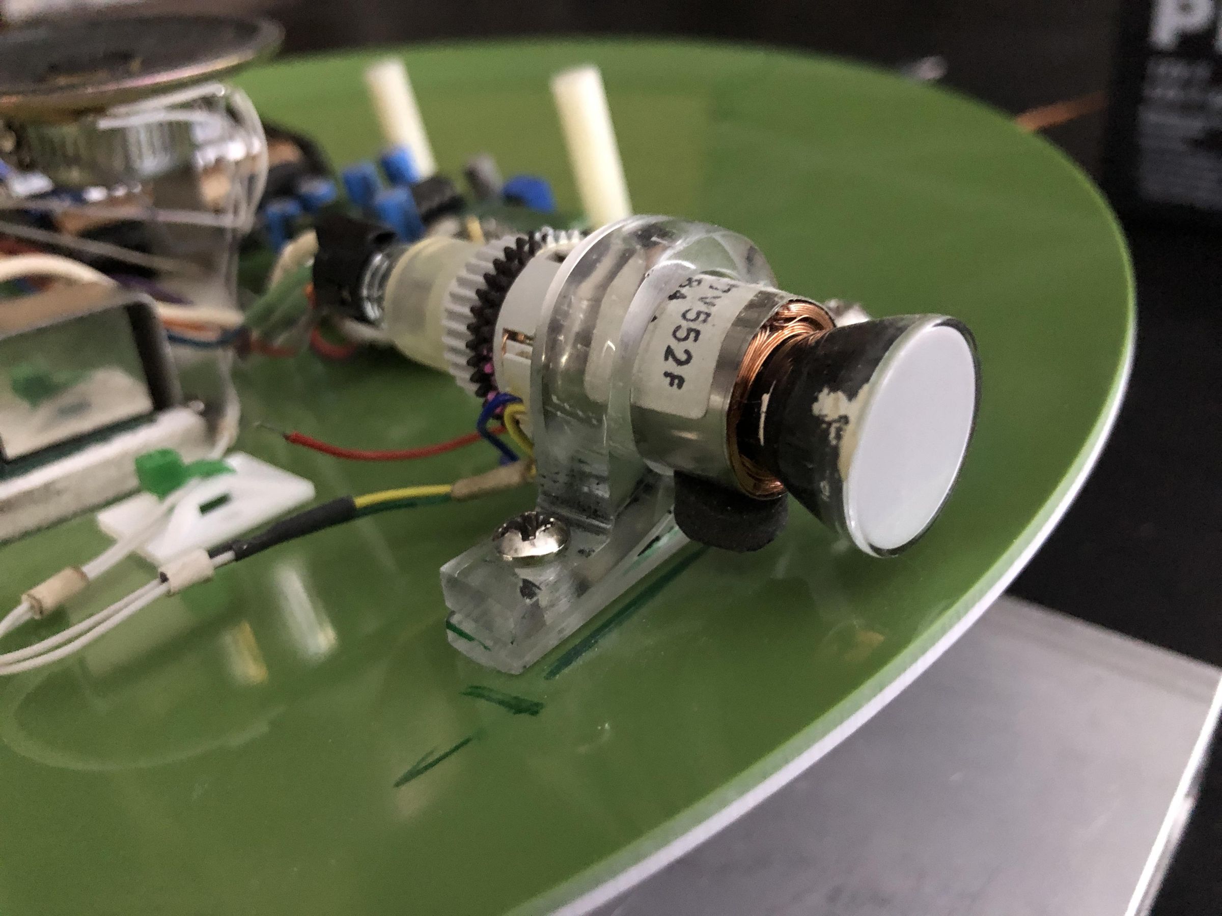 " Tachyscope CRT " a POV Display Project : 5 Steps - Instructables