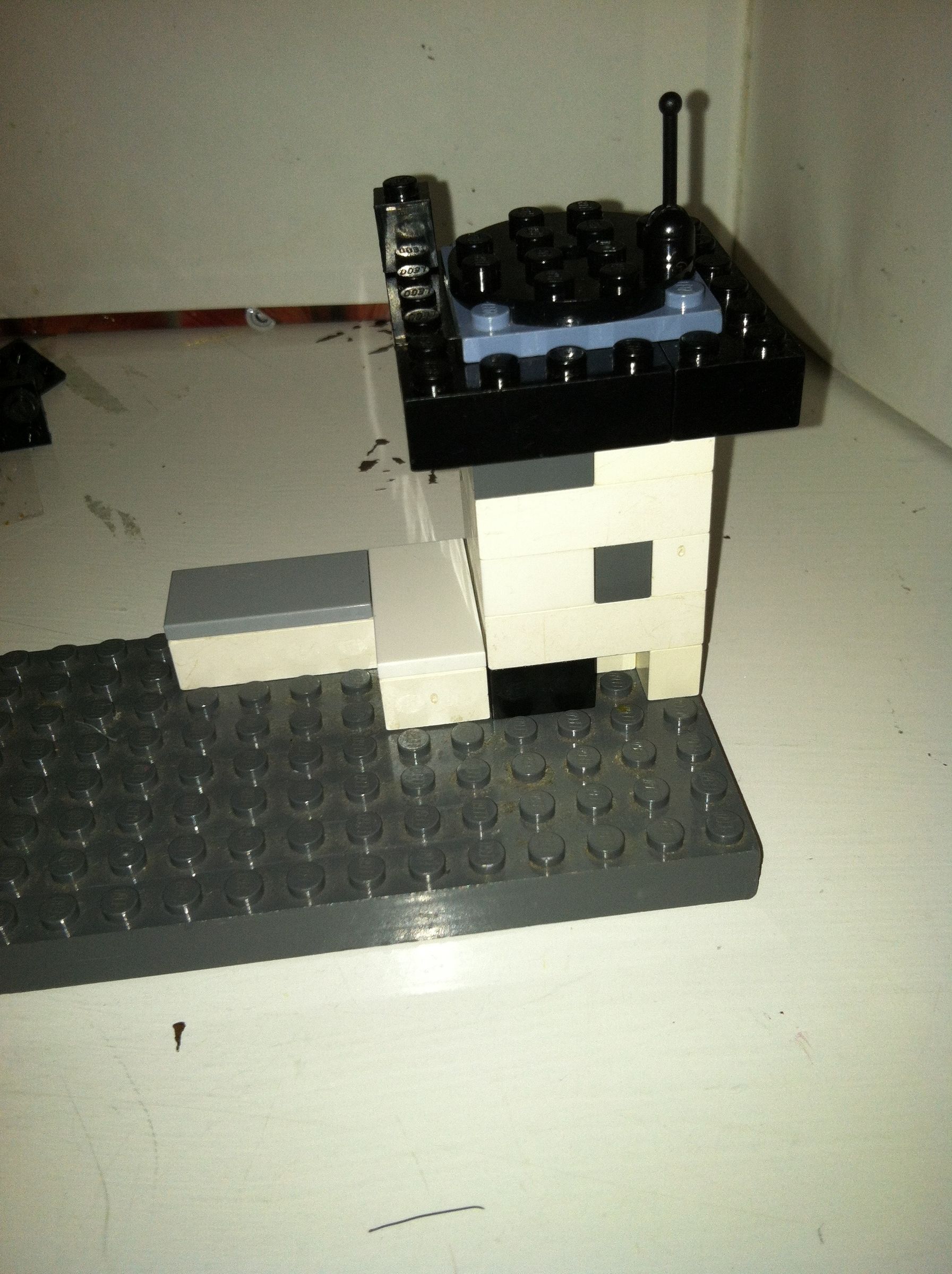 LEGO Mini F-18 & Control Tower : 4 Steps - Instructables