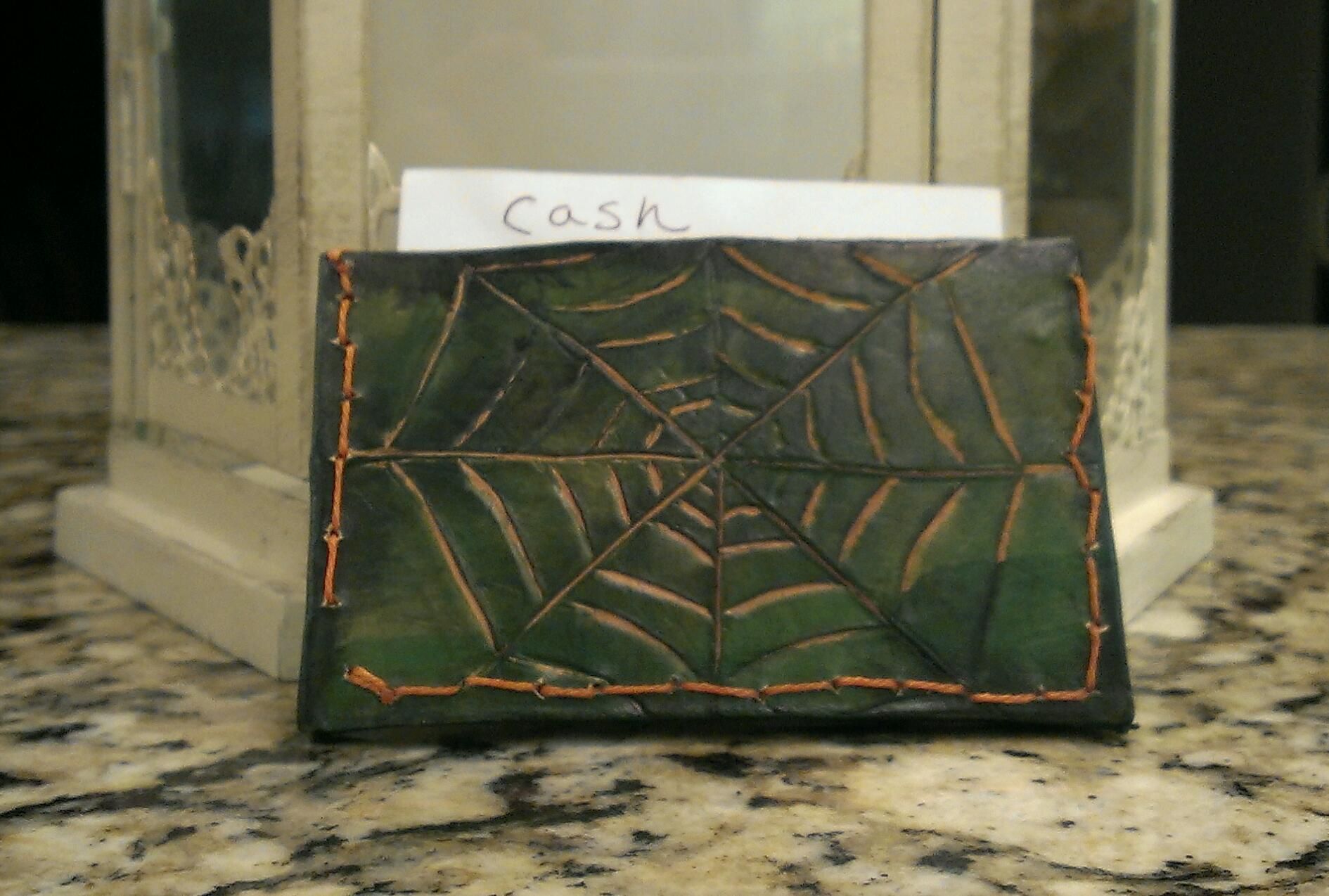 Spider Web Slim Wallet : 9 Steps (with Pictures) - Instructables