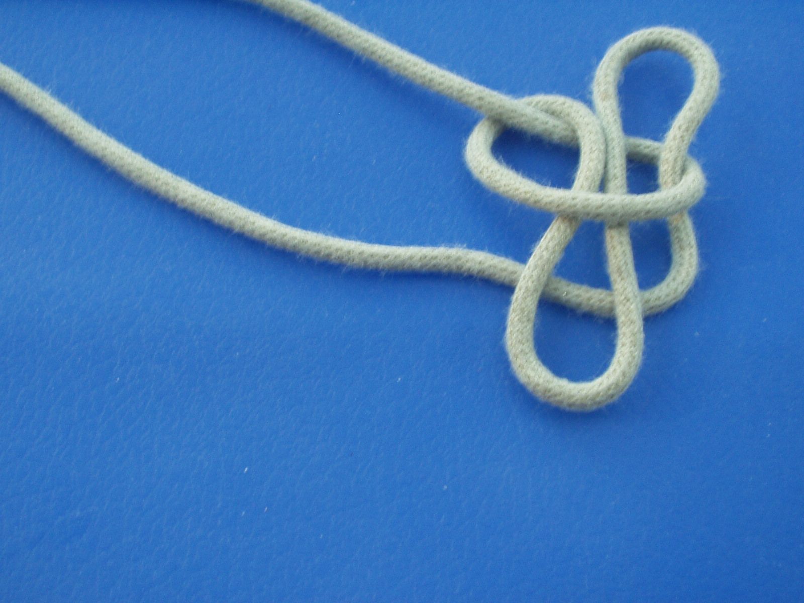 ABOK 781 - Two Strand Diamond Knot : 6 Steps - Instructables