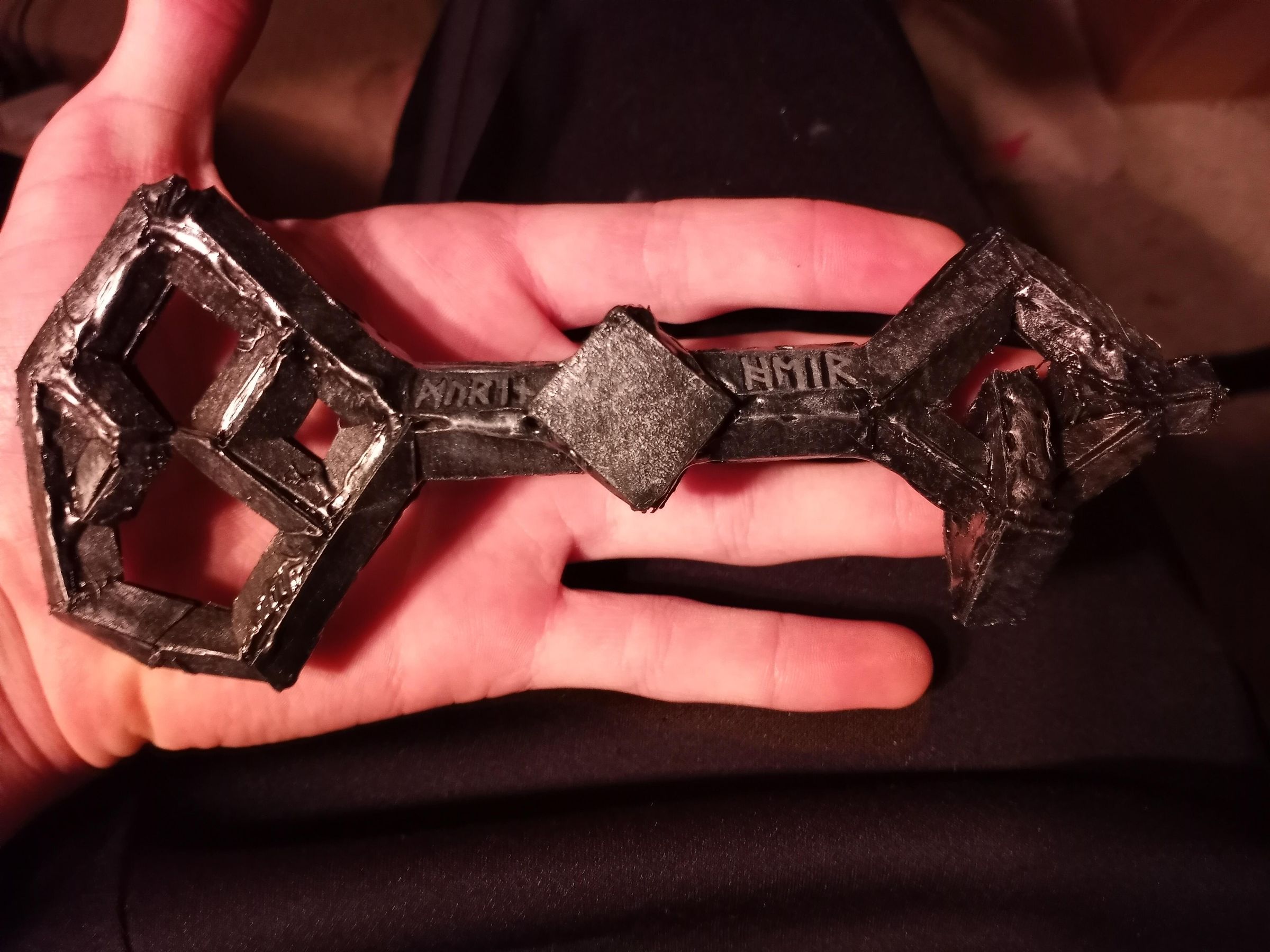 Tiny Key to Erebor : 4 Steps (with Pictures) - Instructables