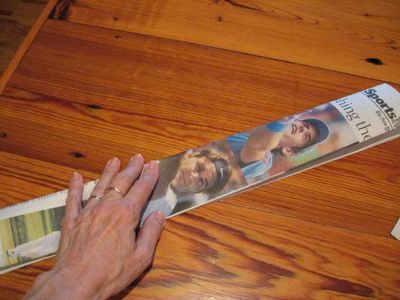 Newspaper Sit-upon : 6 Steps - Instructables