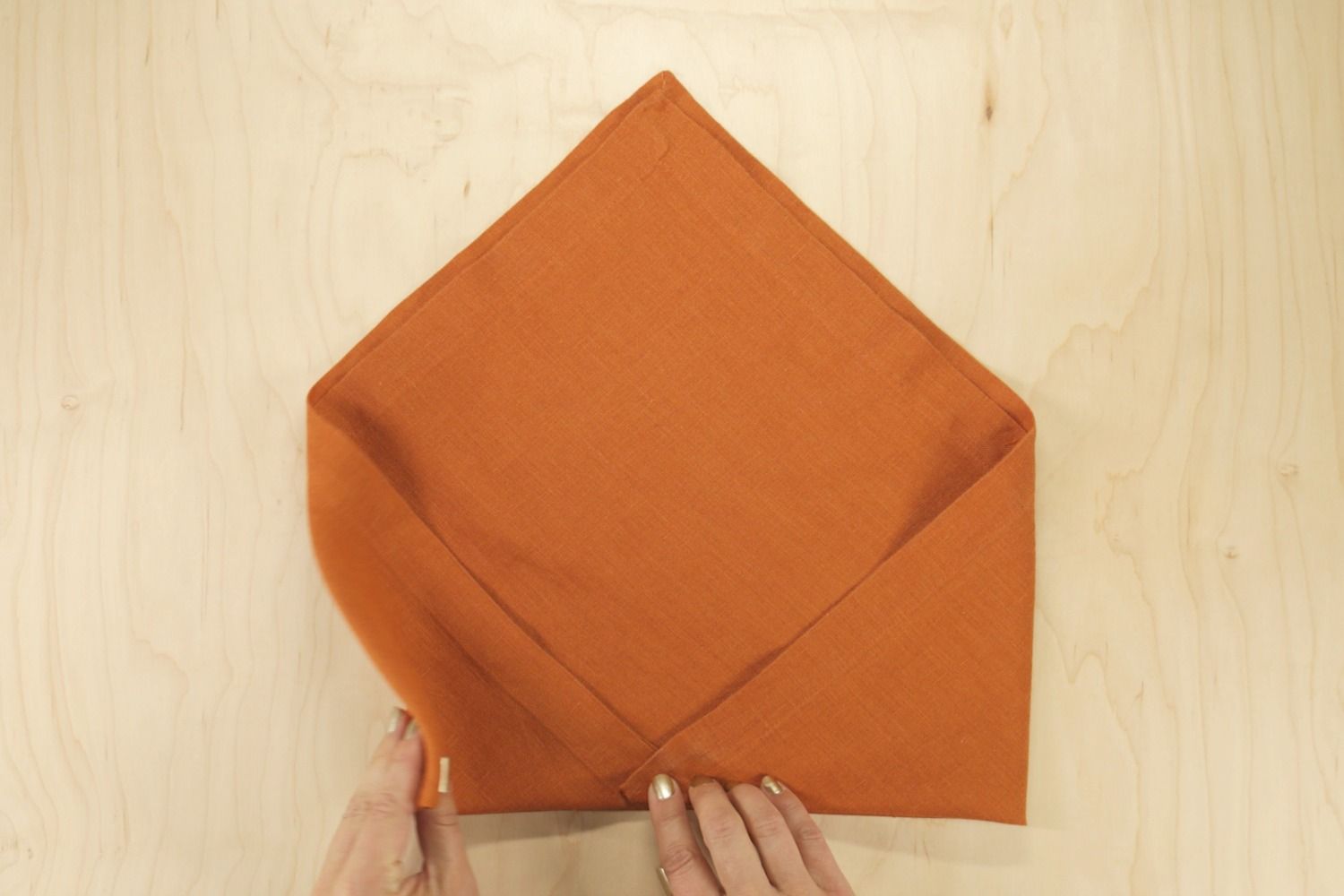 Envelope Napkin Fold : 10 Steps (with Pictures) - Instructables