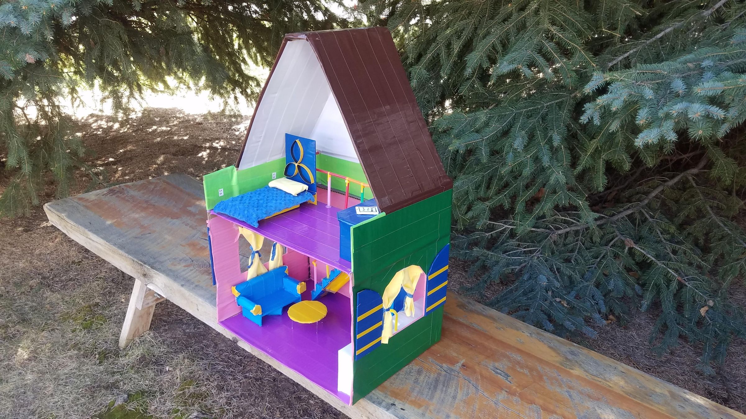 Cardboard Doll House : 20 Steps (with Pictures) - Instructables