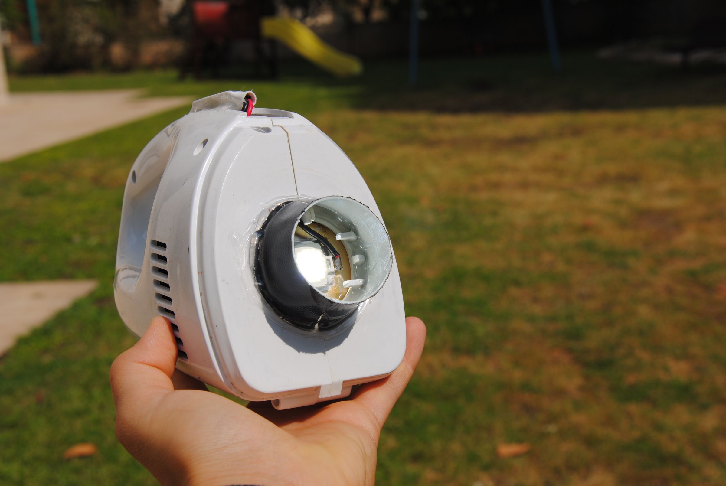 Handheld Dimmable LED Flashlight (from an Old Vacuum Cleaner!) : 8 ...