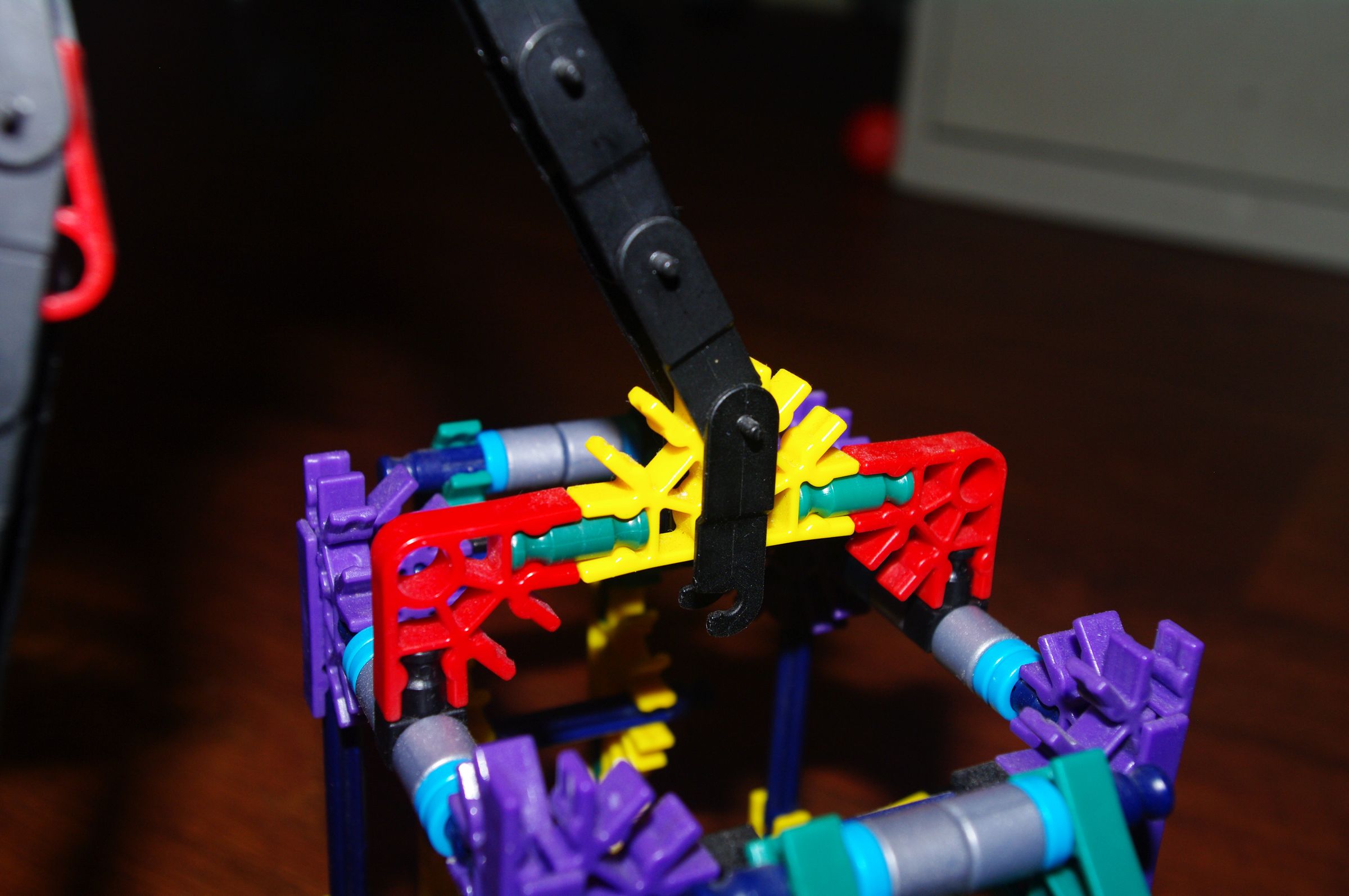 Double Chain Elevator Lift, a K'nex Ball Machine Lift : 6 Steps ...