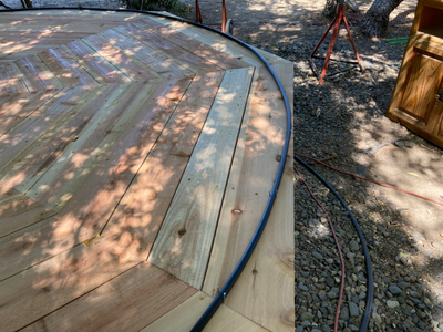 Freestanding Round Deck From Recycled Lumber : 12 Steps (with Pictures ...