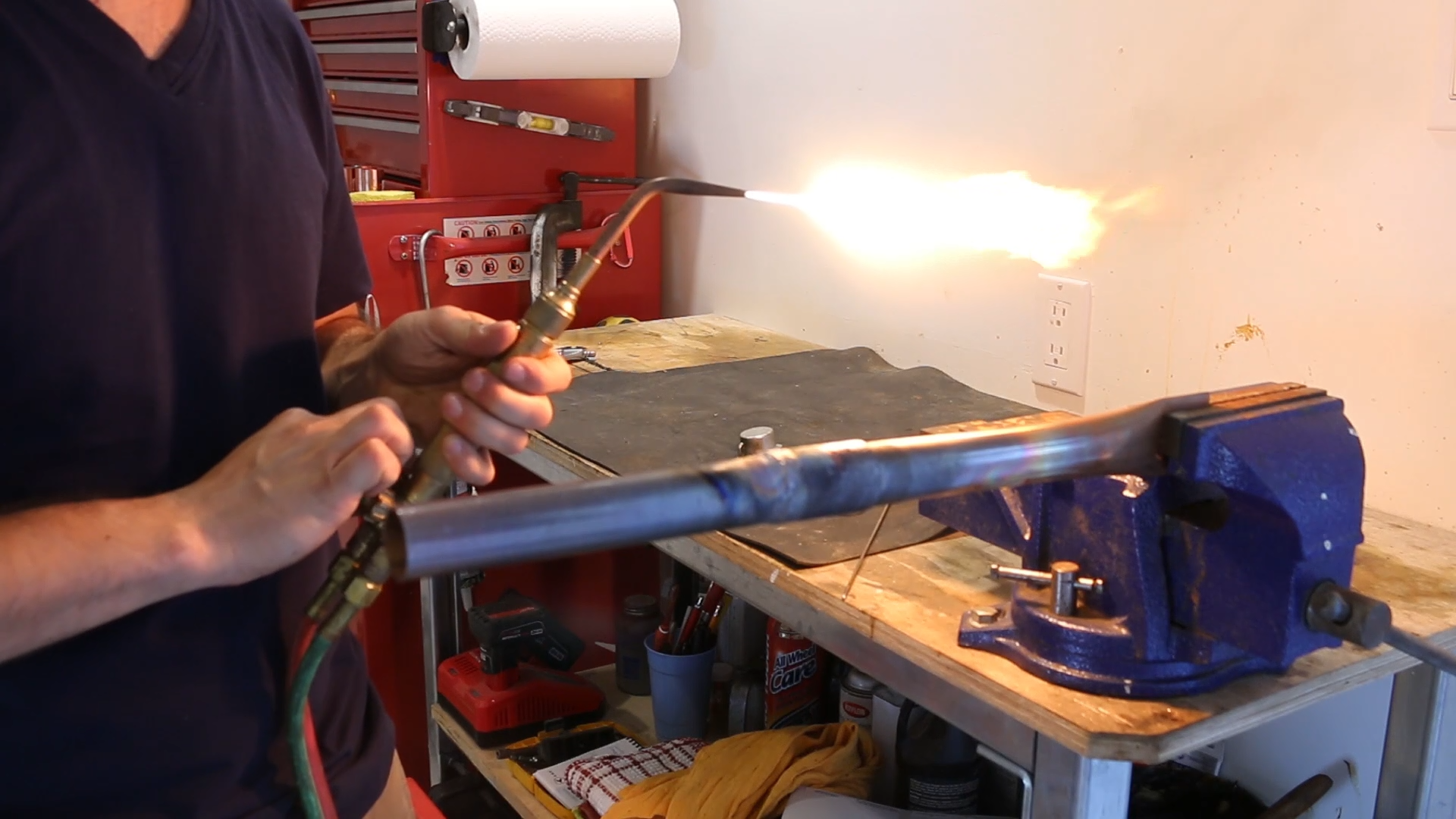 How to CORRECTLY Braze (SILVER SOLDER) a Copper Pipe : 5 Steps (with ...