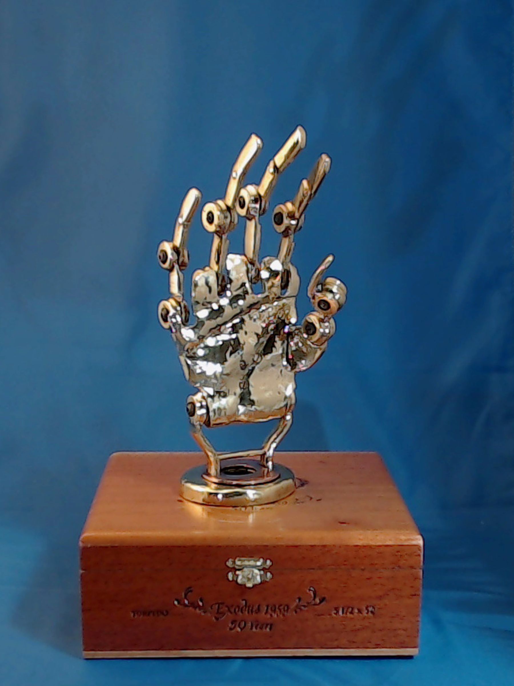 Steampunk Prosthetic Hand for a Wounded Warrior Pt. 1 [Now More Pics ...