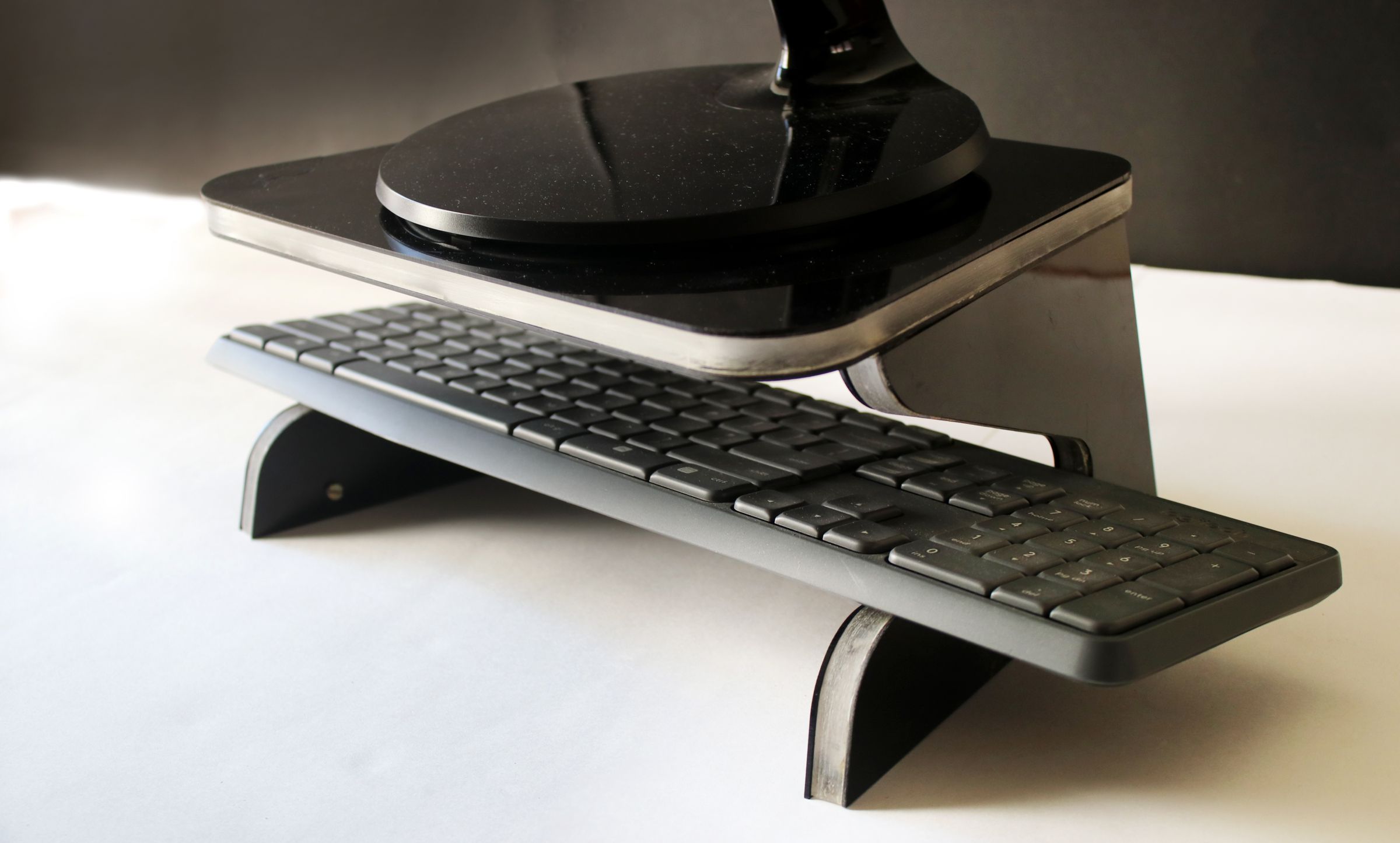 Ergonomic Edge Lit Monitor Stand : 18 Steps (with Pictures) - Instructables