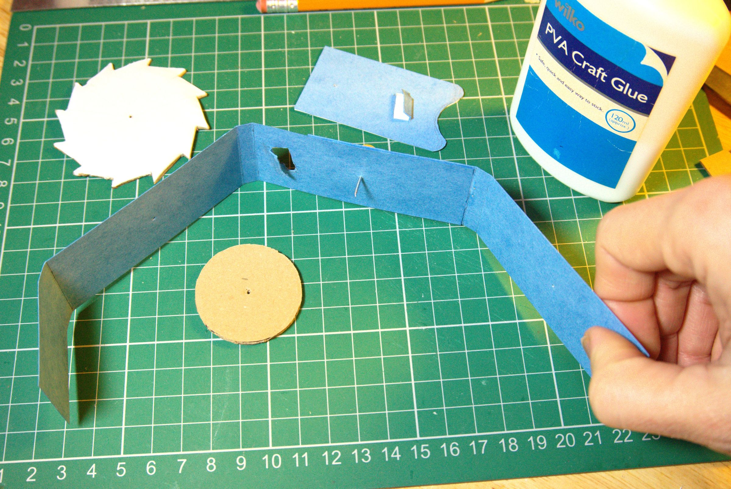 Cardboard Ratchet Mechanism : 9 Steps (with Pictures) - Instructables