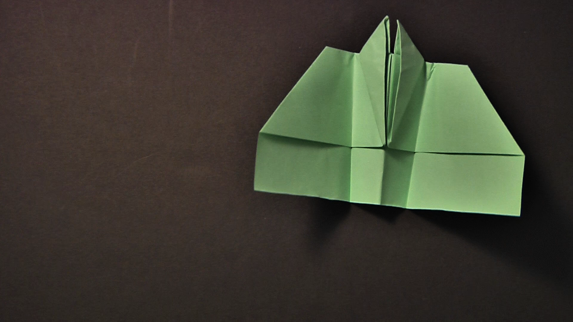 Stingray Paper Airplane : 8 Steps (with Pictures) - Instructables