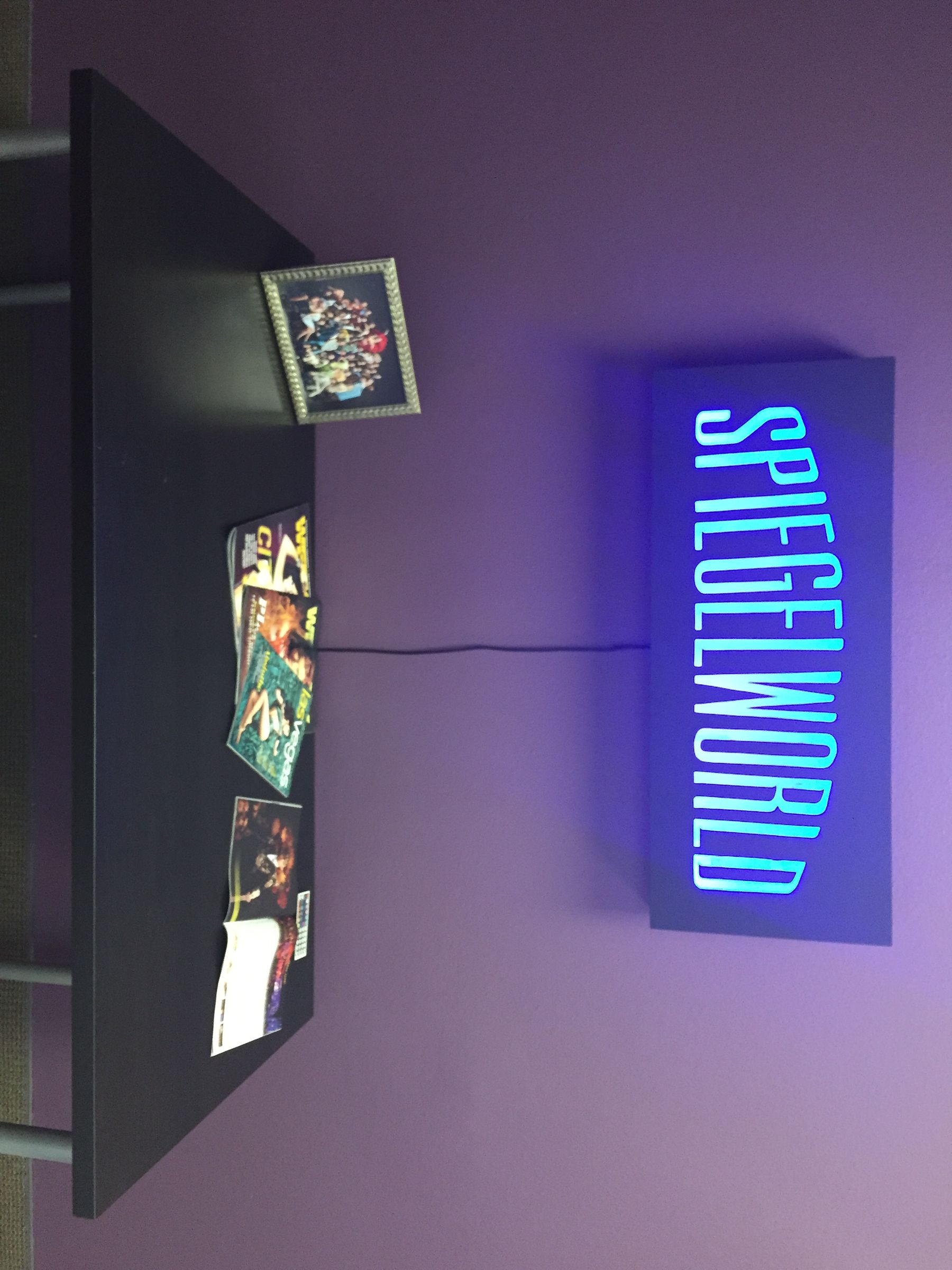 Backlit LED Lightbox Sign : 17 Steps (with Pictures) - Instructables