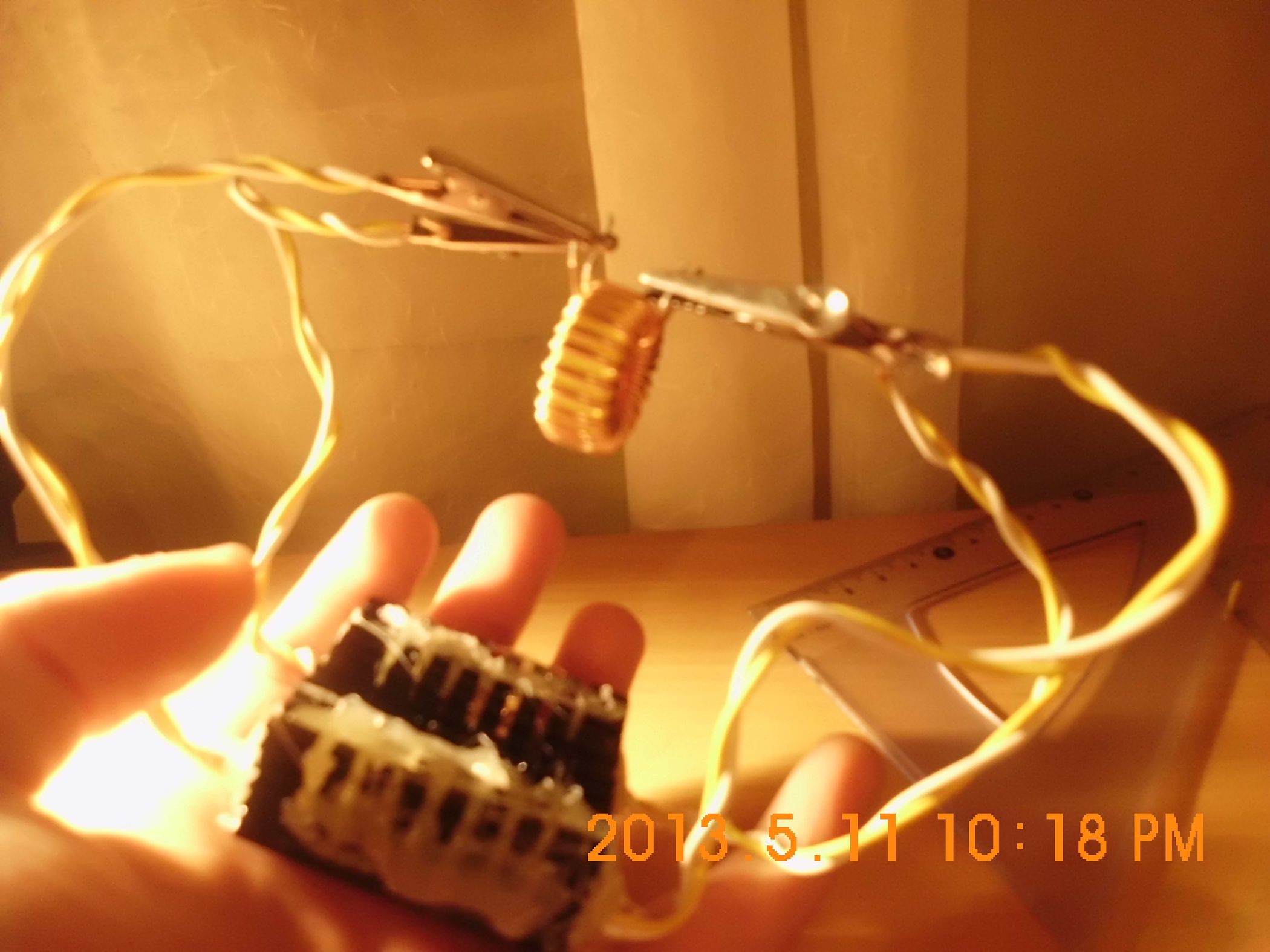 3rd Hand Helper for Only 1$ : 5 Steps - Instructables