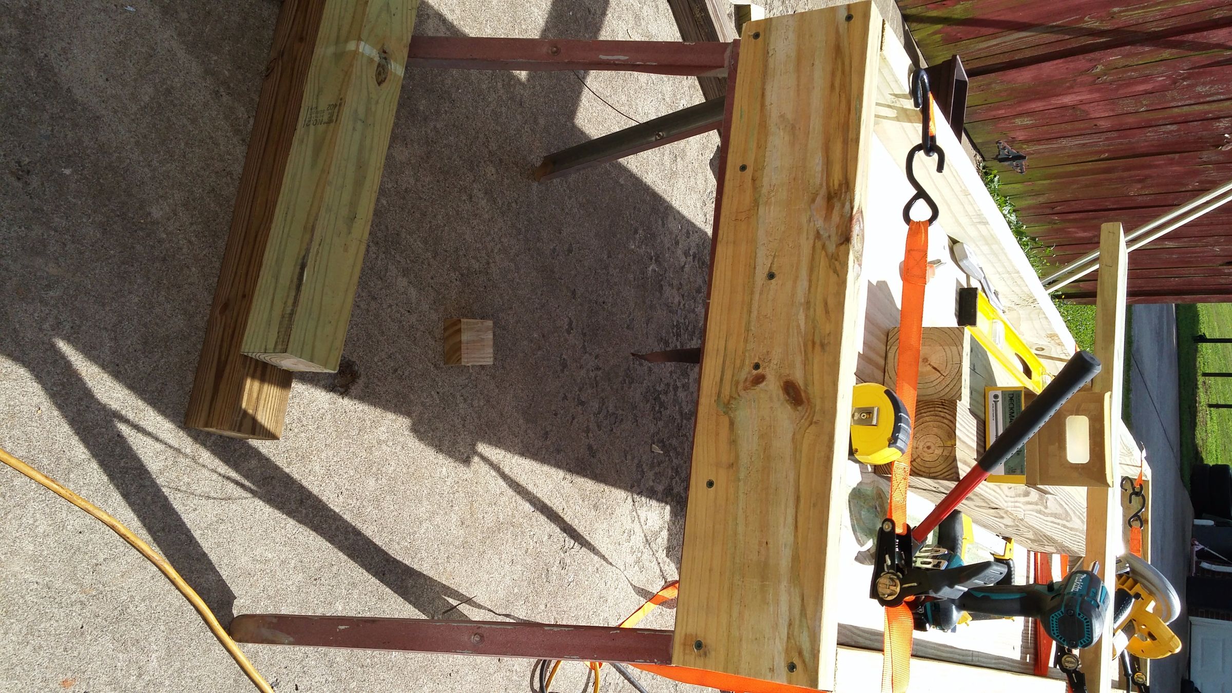 Simple and Heavy Workbench : 8 Steps (with Pictures) - Instructables
