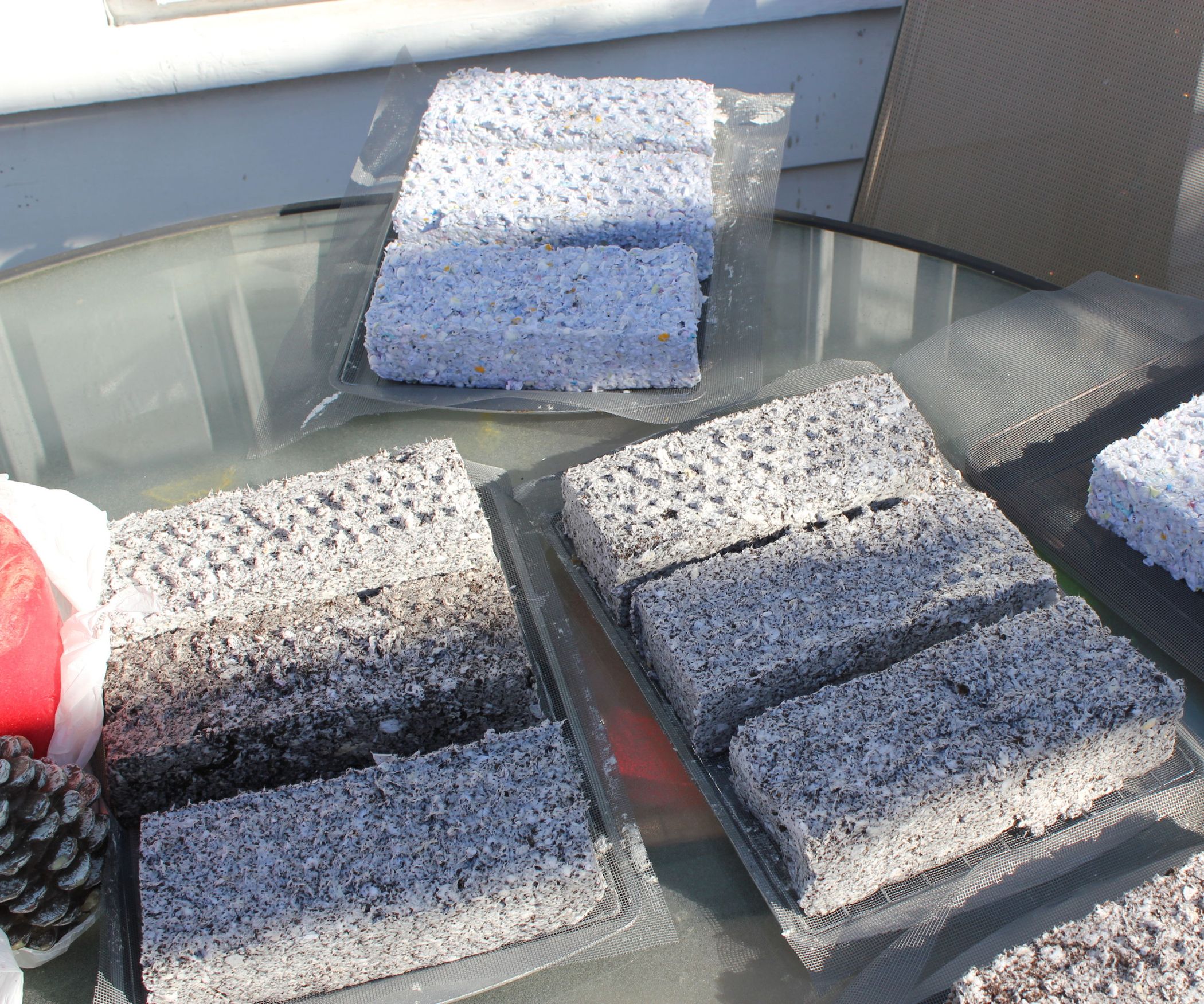 ALTERNATIVE MIXED MEDIA PAPER BRIQUETTES PART 2 : 6 Steps (with ...