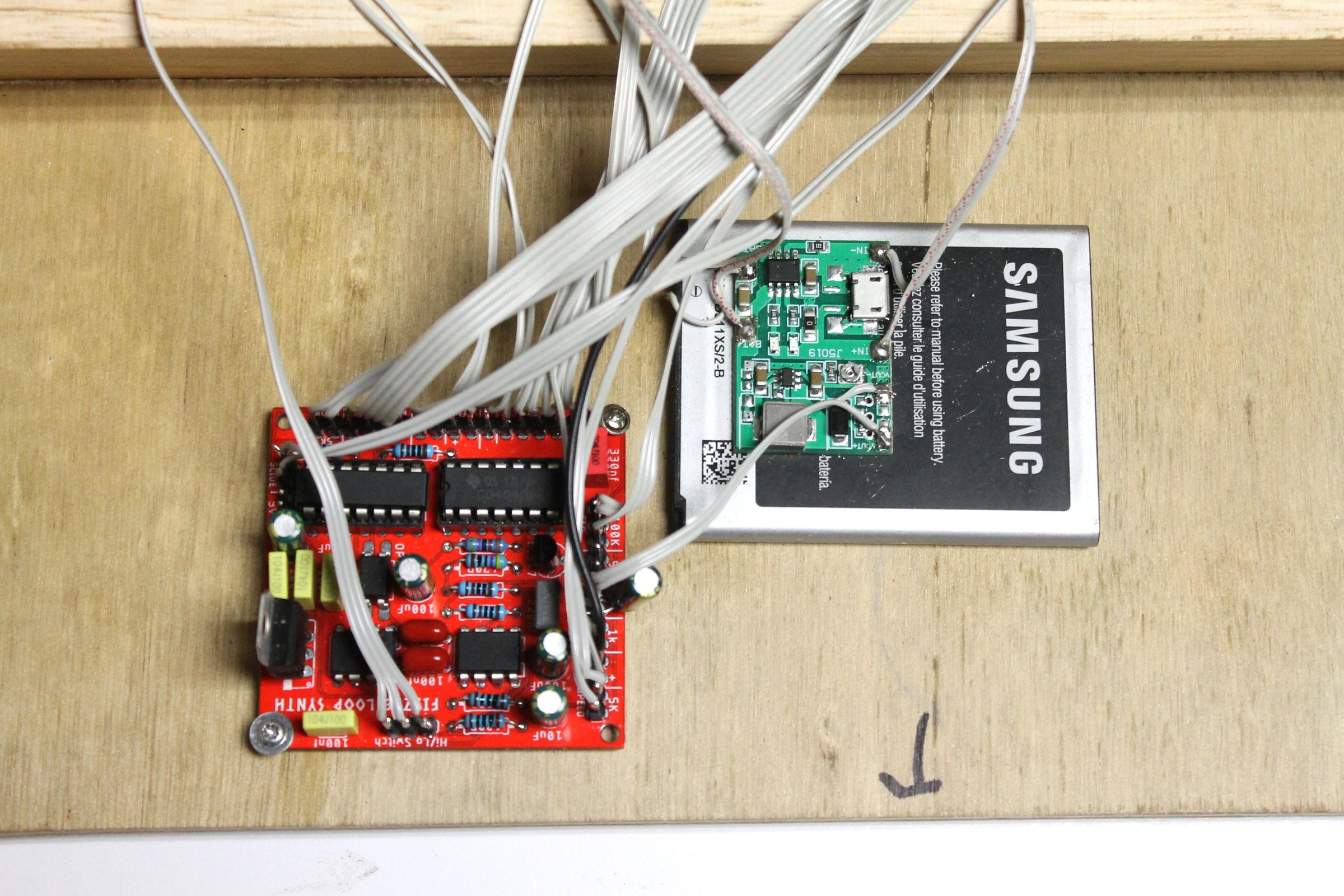 555 Fizzle Loop Synth V4 : 12 Steps (with Pictures) - Instructables