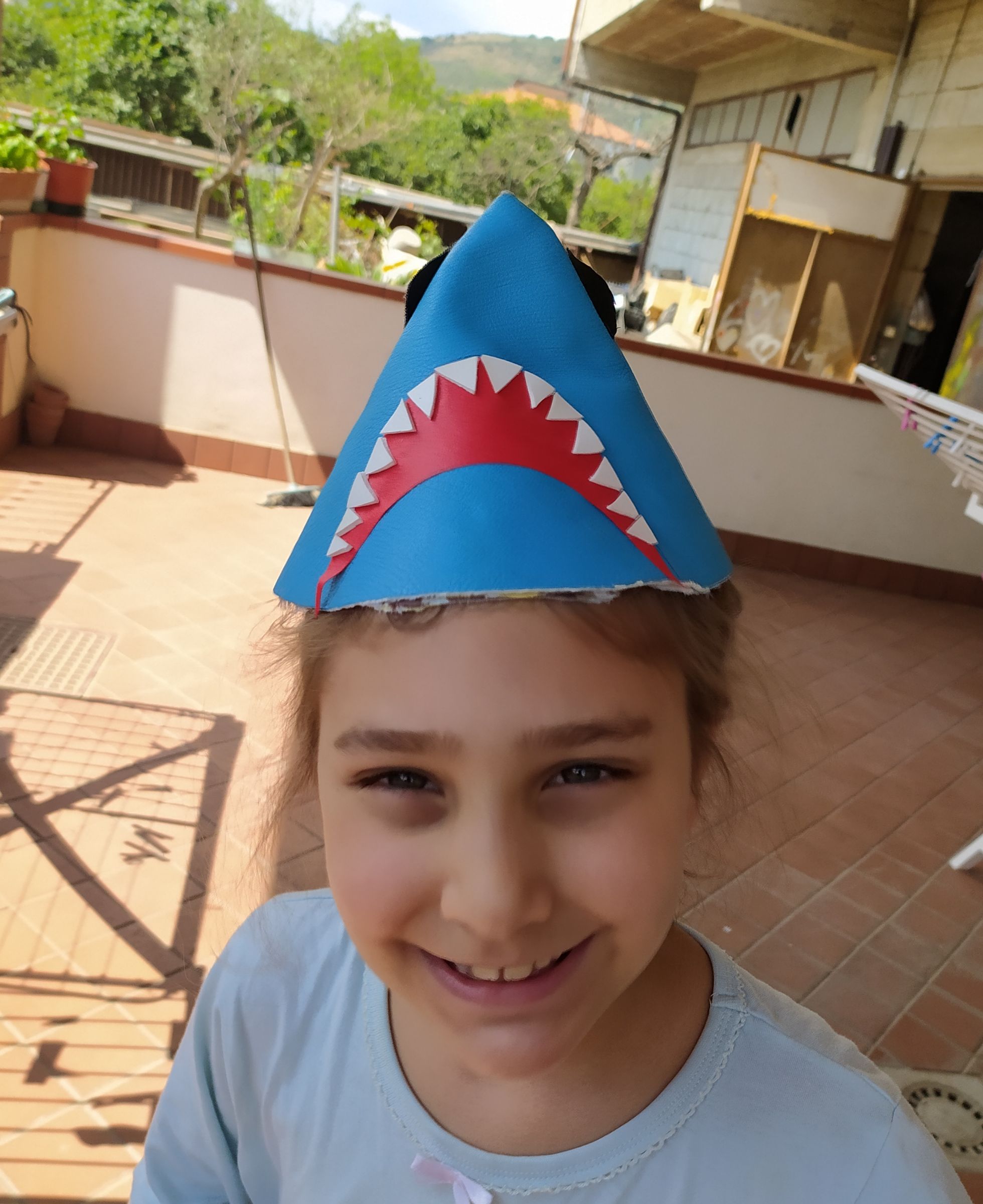 Shark Head Hat : 6 Steps - Instructables