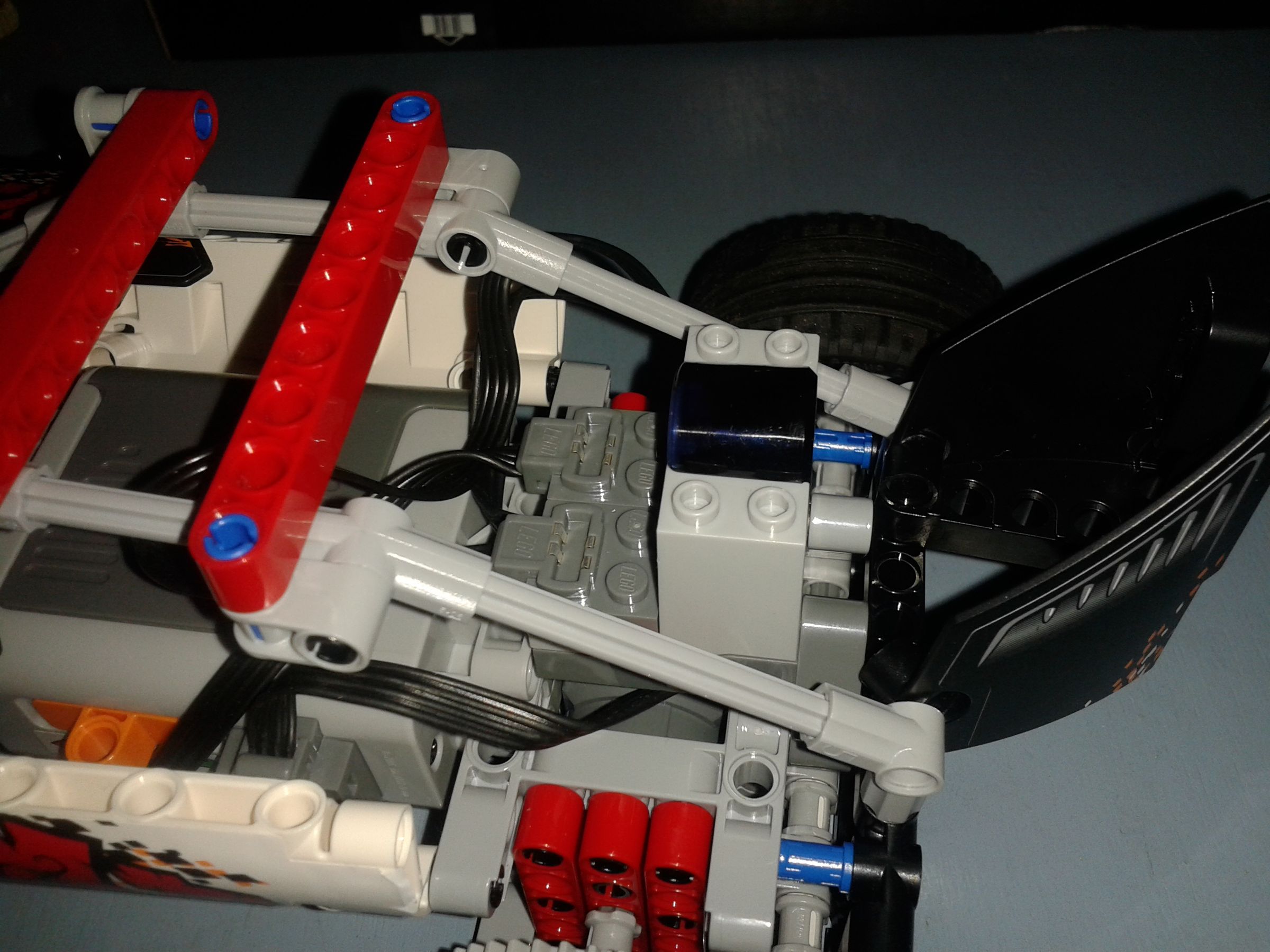 RC Lego Car "the Board" : 3 Steps - Instructables