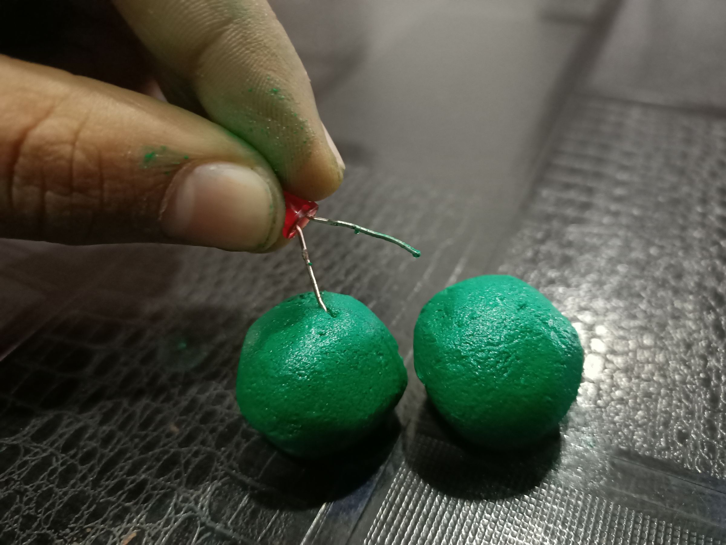 FUN WITH CIRCUITS USING MODELING CLAY : 5 Steps (with Pictures ...