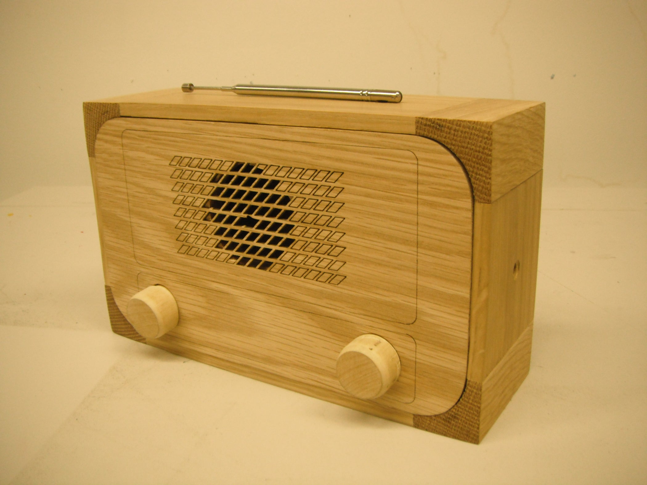 The Box Radio : 11 Steps - Instructables