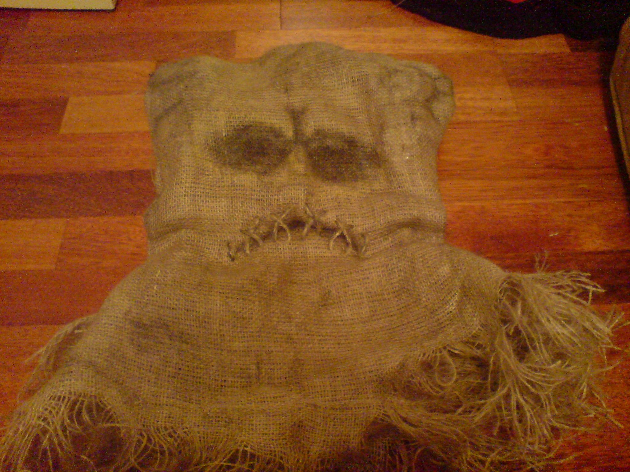 How to Make a Doctor Who Scarecrow : 11 Steps - Instructables