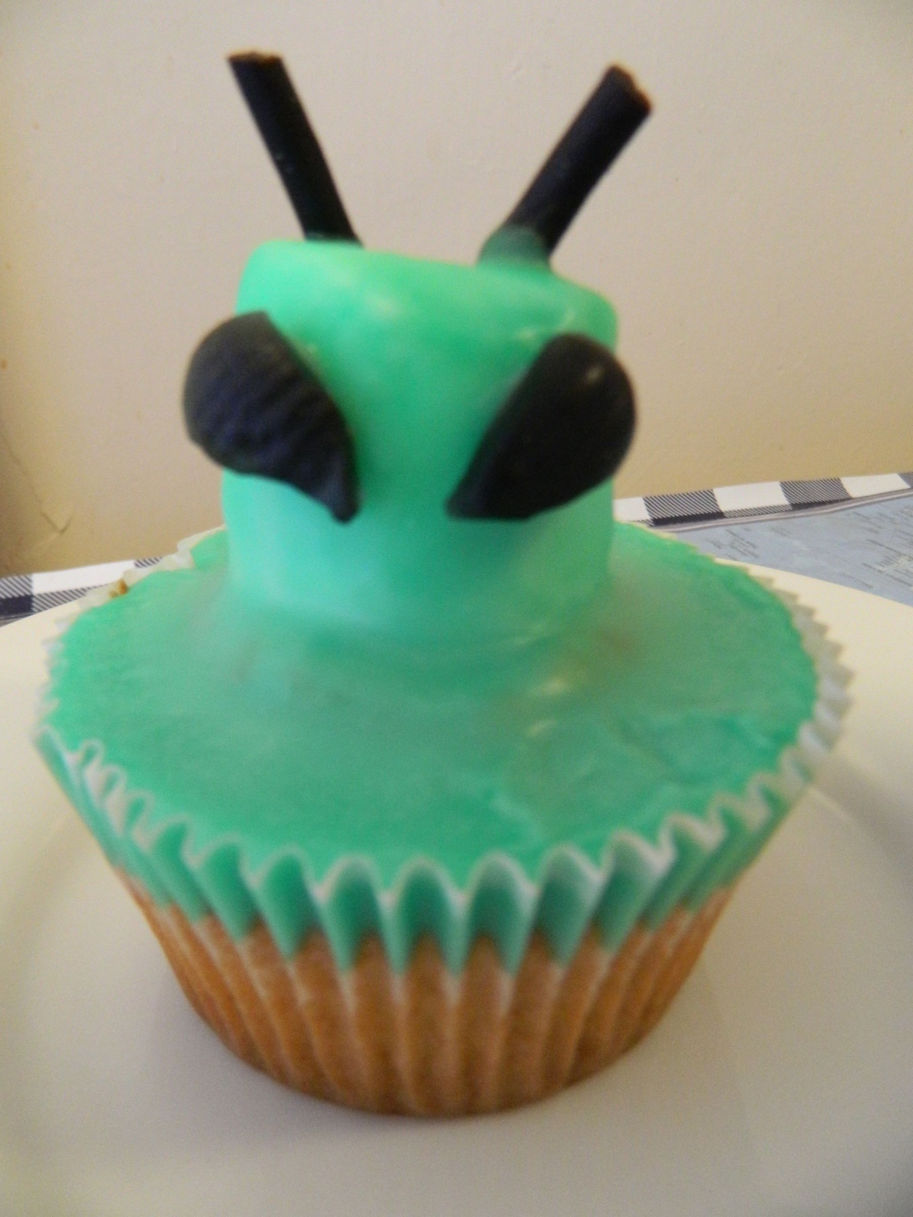 Alien Cupcakes : 6 Steps (with Pictures) - Instructables