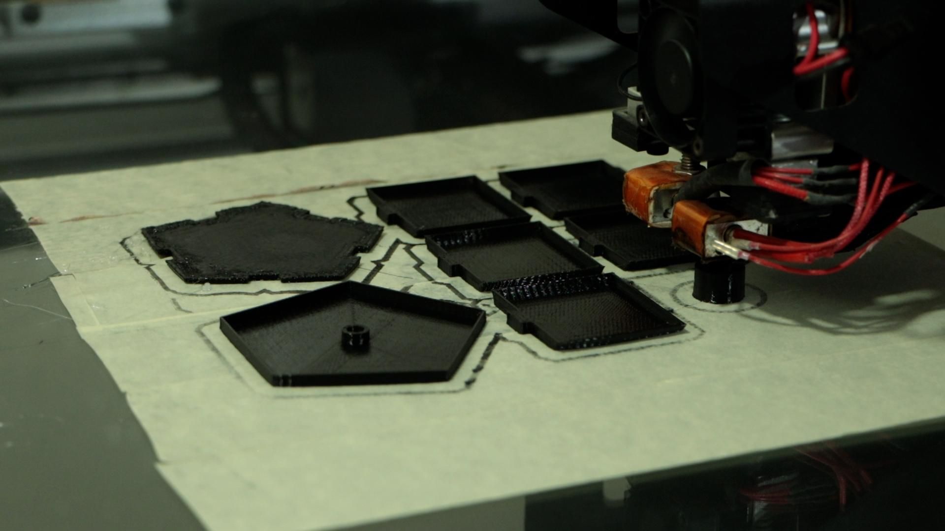 3D PRINTING PENTAGON BOX MIXING WITH EPOXY RESIN : 4 Steps - Instructables