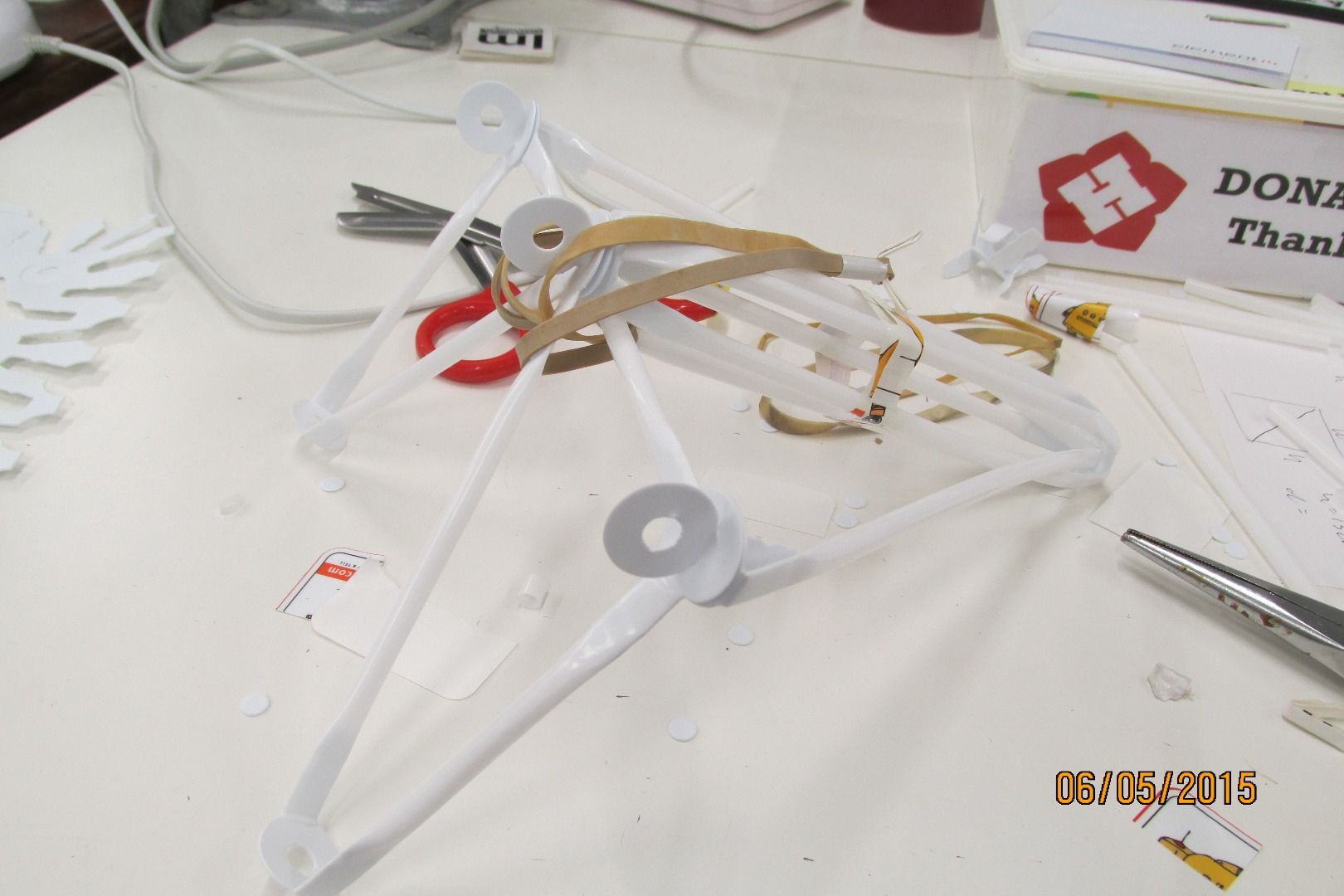 Strawbee Ballista : 4 Steps - Instructables