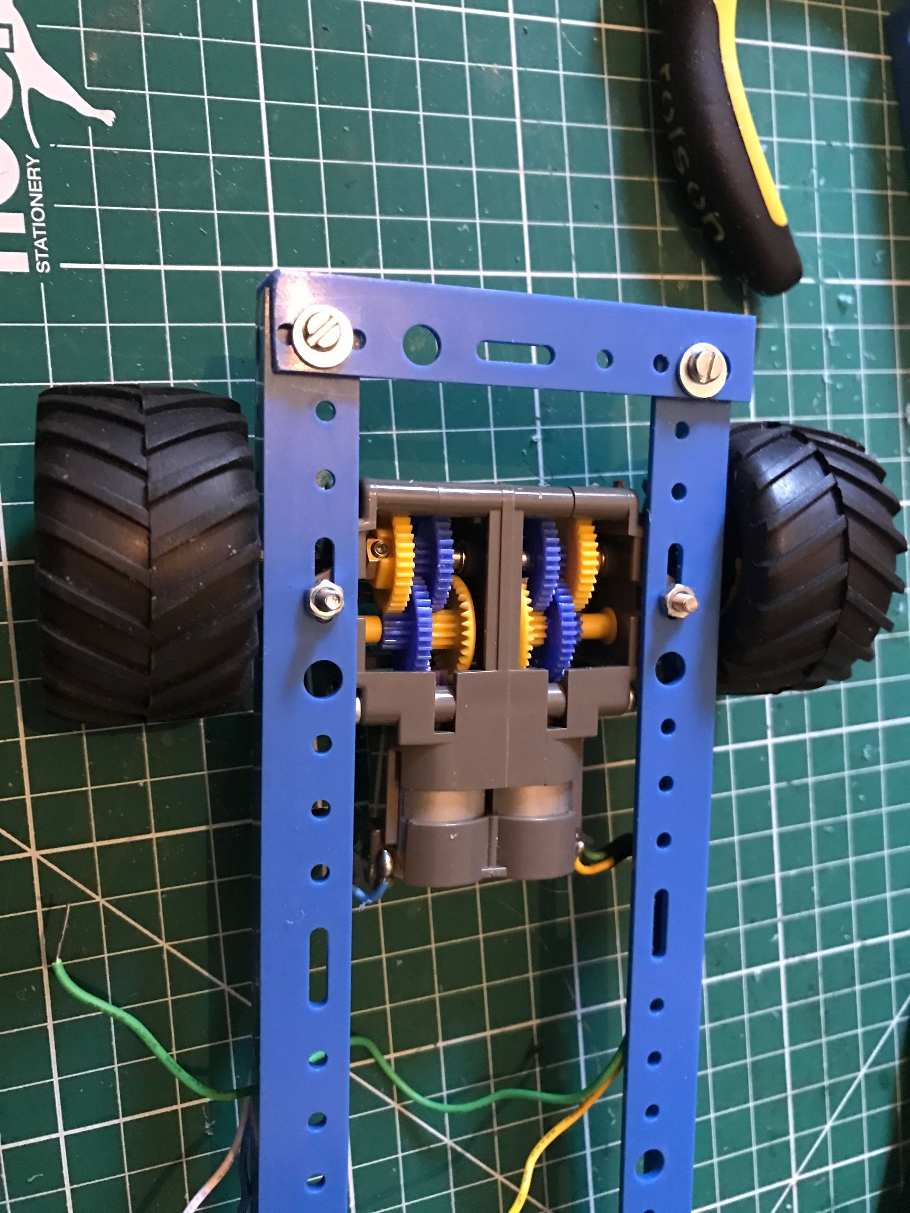 Object Avoidance Microbit Robot Using the Kitronik Motor Controller : 7 ...