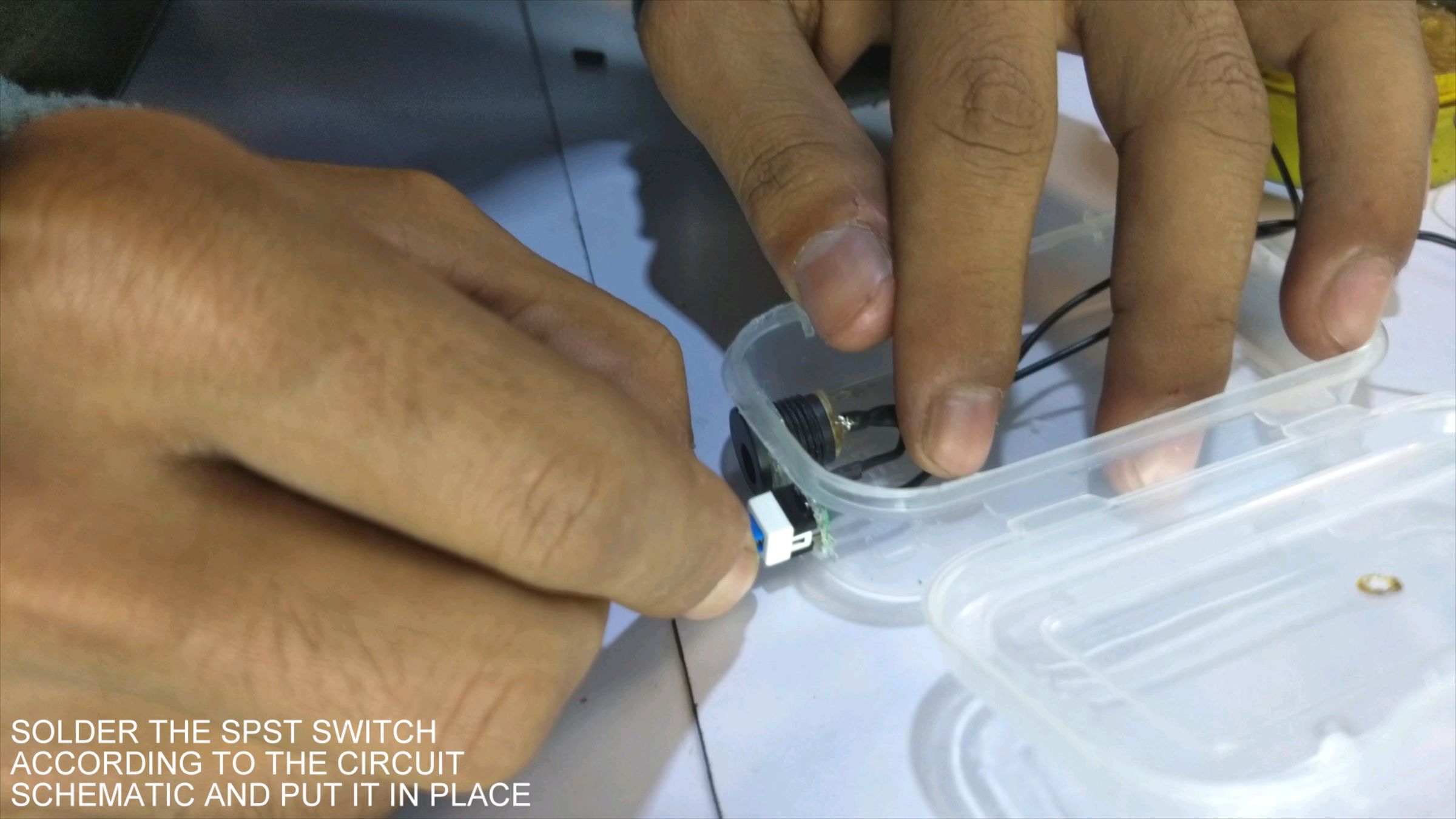 DIY LED FLASHLIGHT (SUPER BRIGHT) : 12 Steps (with Pictures ...