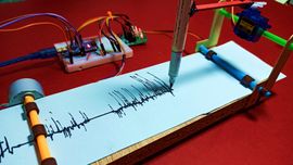 How to Make a Simple Seismograph : 4 Steps (with Pictures) - Instructables