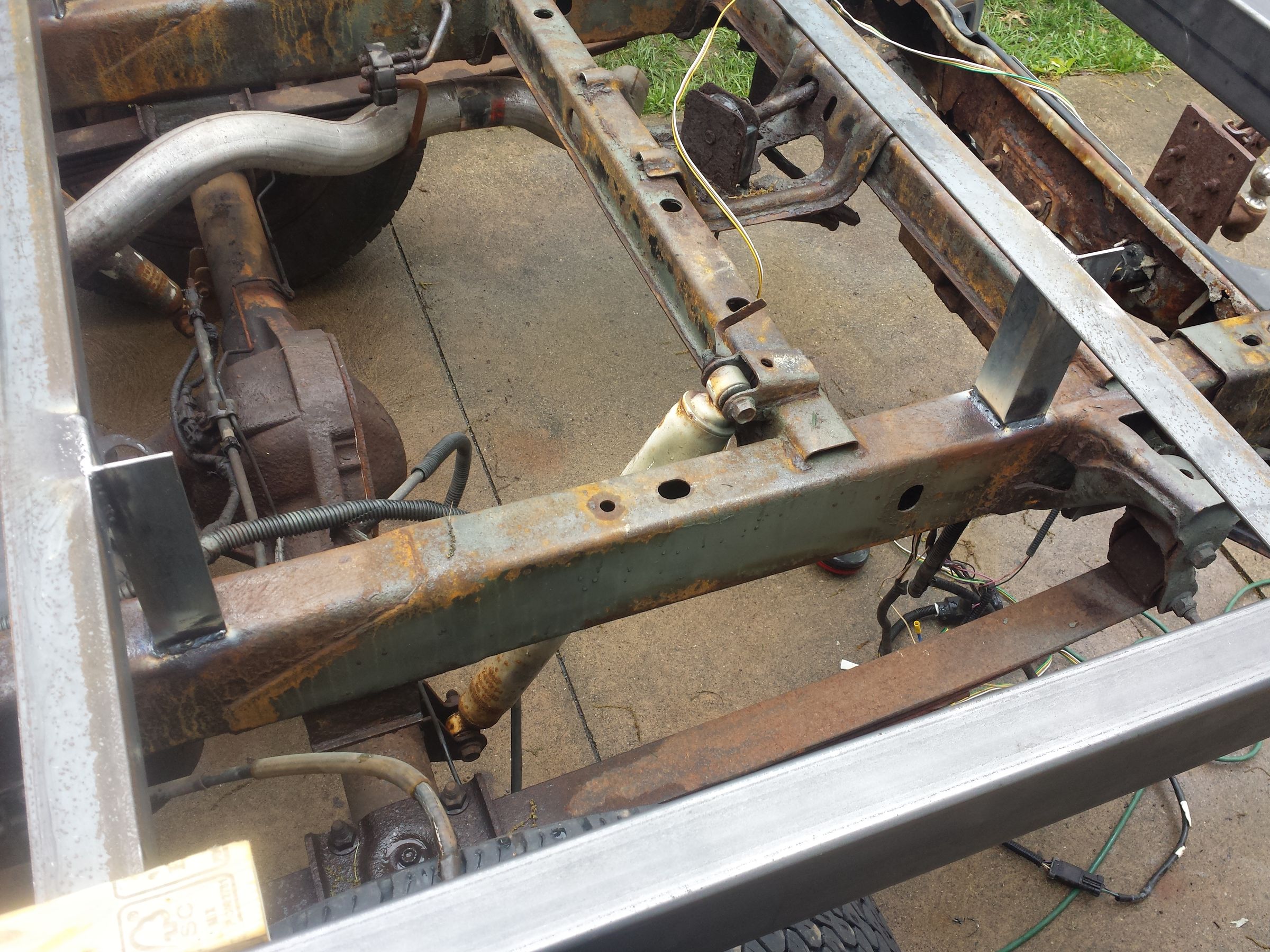 Convert Your Pickup Truck to a Flatbed : 7 Steps (with Pictures ...
