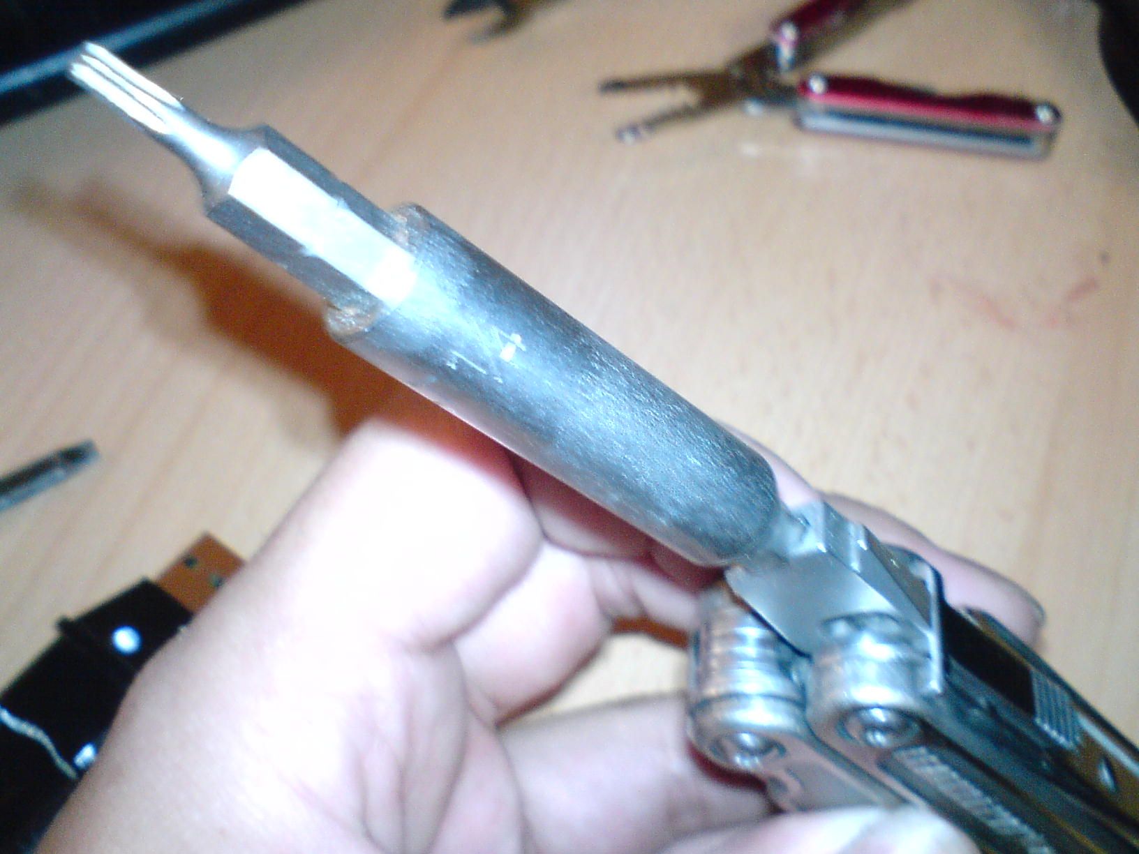 Leatherman Charge 1/4" Bit Adapter/extension : 3 Steps - Instructables