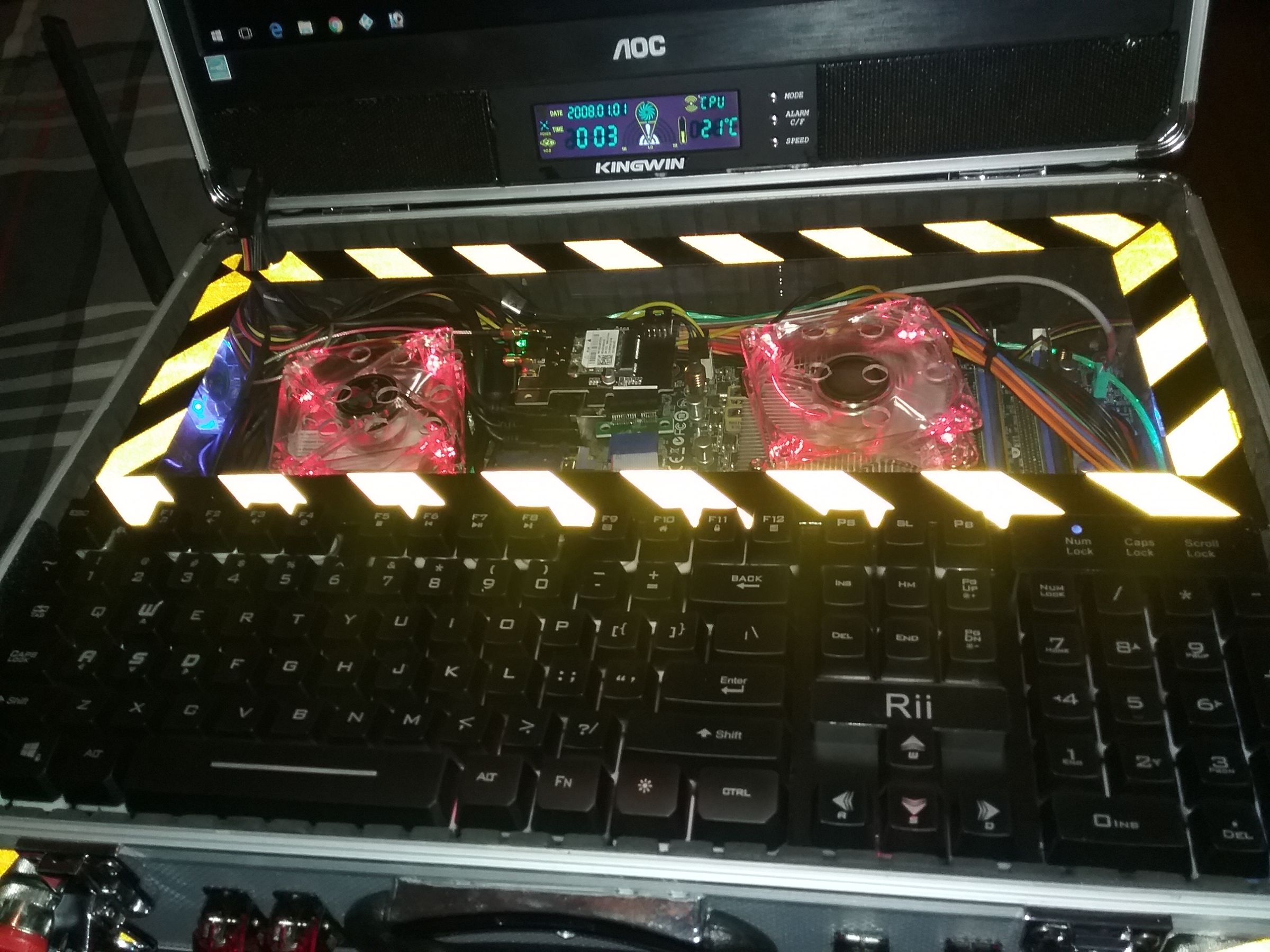 Briefcase PC : 7 Steps - Instructables
