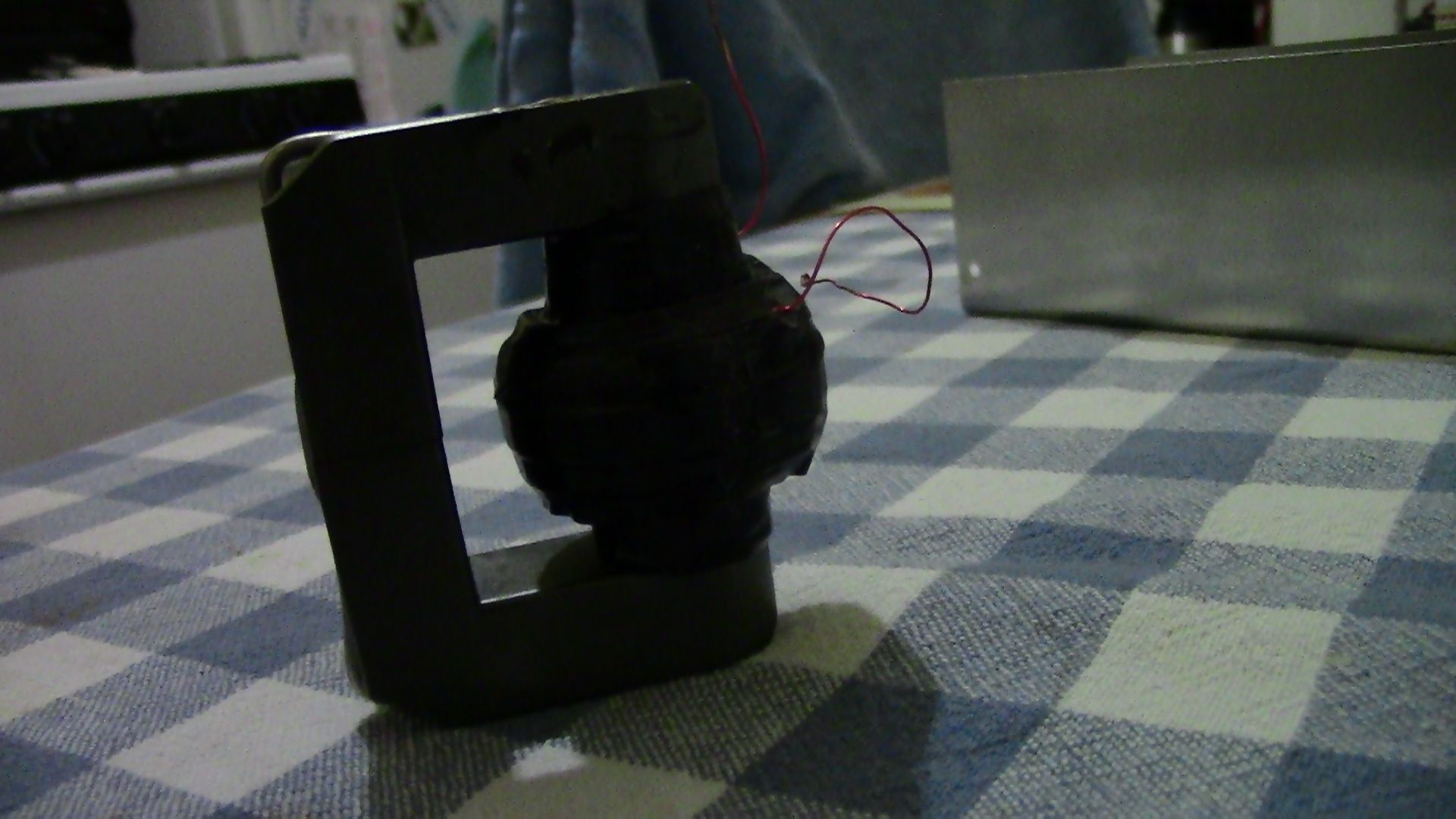 Make a Plasma Globe Out of a Light Bulb! : 7 Steps - Instructables