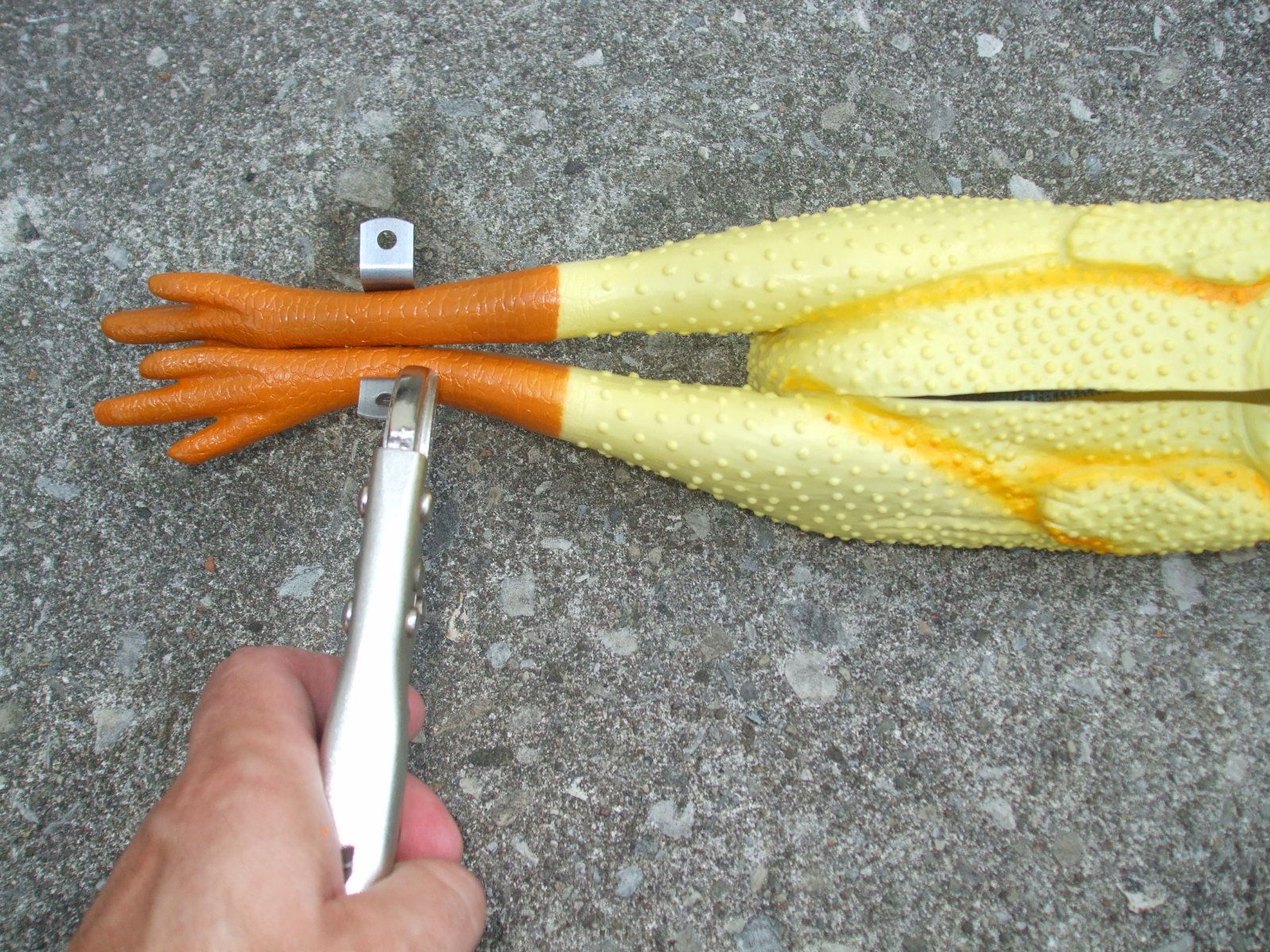 How to Make a Rubber Chicken Purse : 7 Steps - Instructables