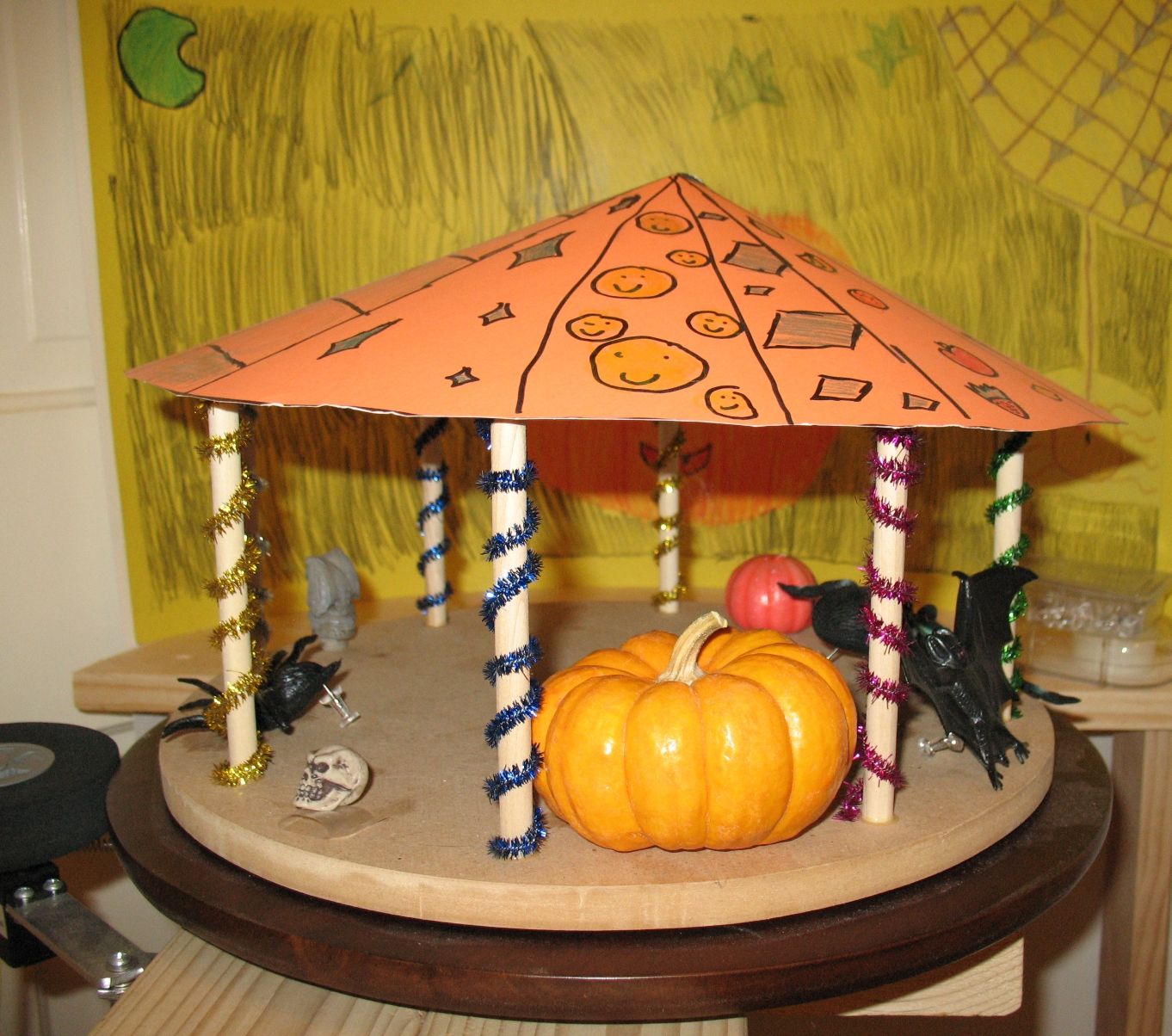 Servo Controlled Toy Carousel : 3 Steps - Instructables