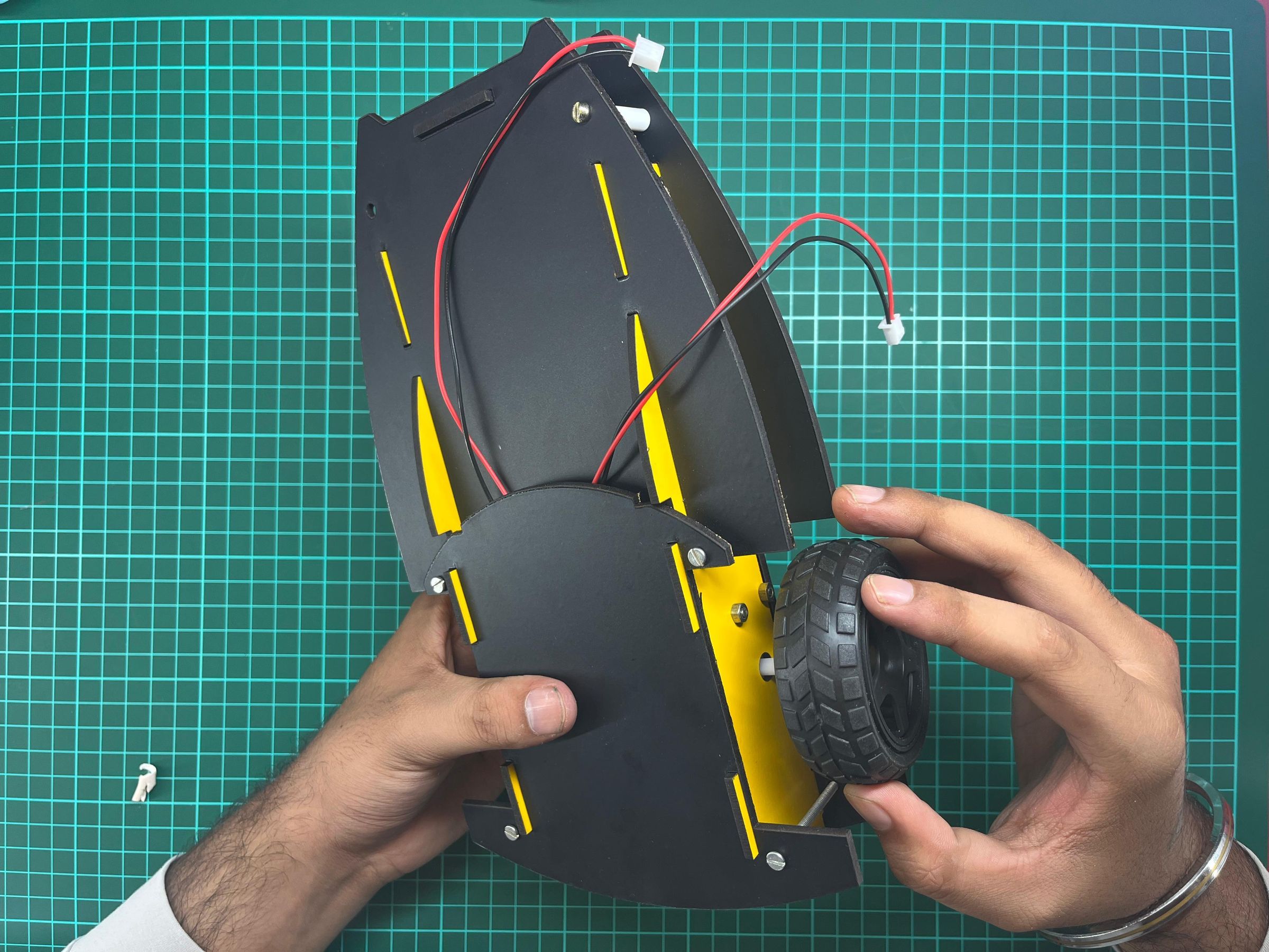 Bluetooth Controlled Car Arduino Based : 14 Steps - Instructables