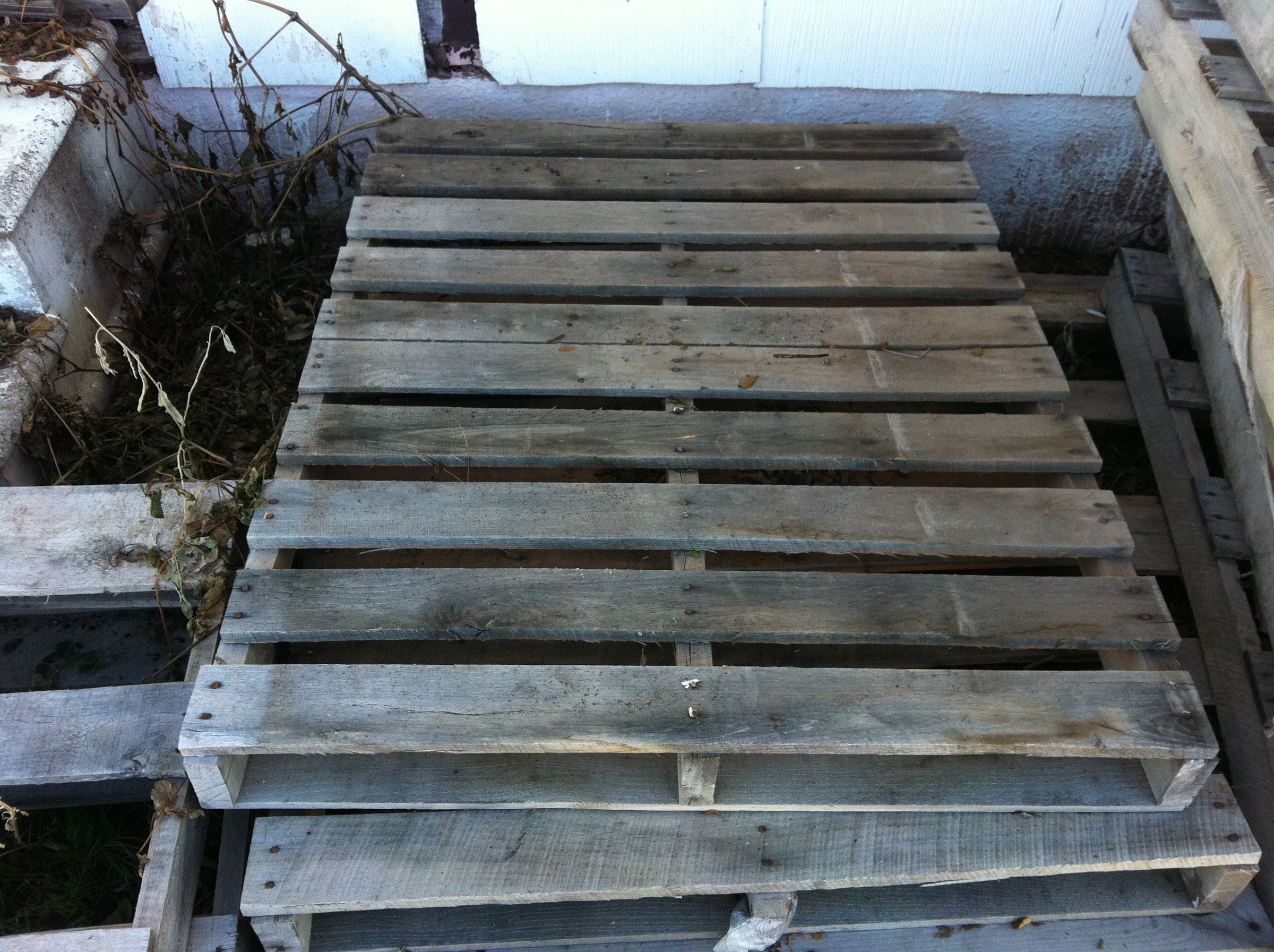 How to Disassemble a Pallet : 5 Steps (with Pictures) - Instructables