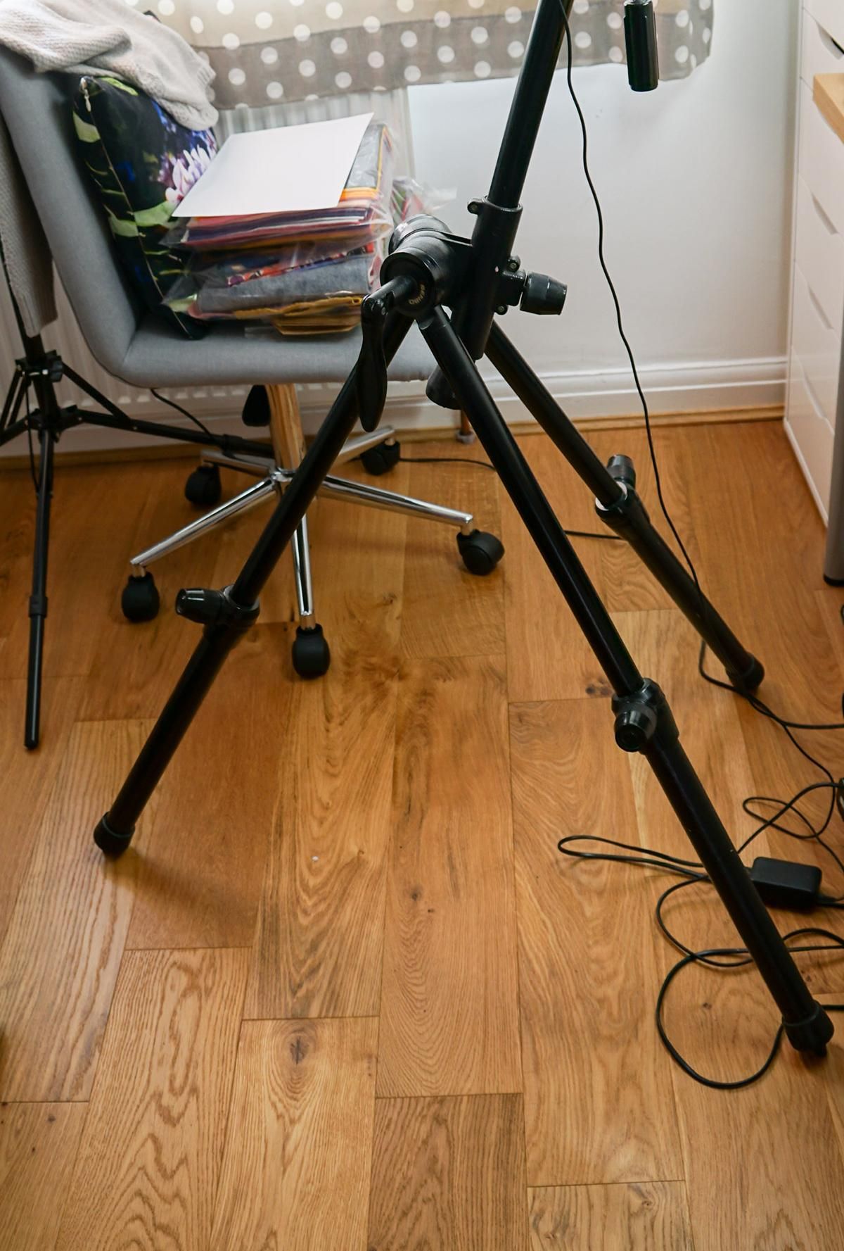 DIY Monopod Stand | a Space-Saving Solution | Concrete Craft : 9 Steps ...