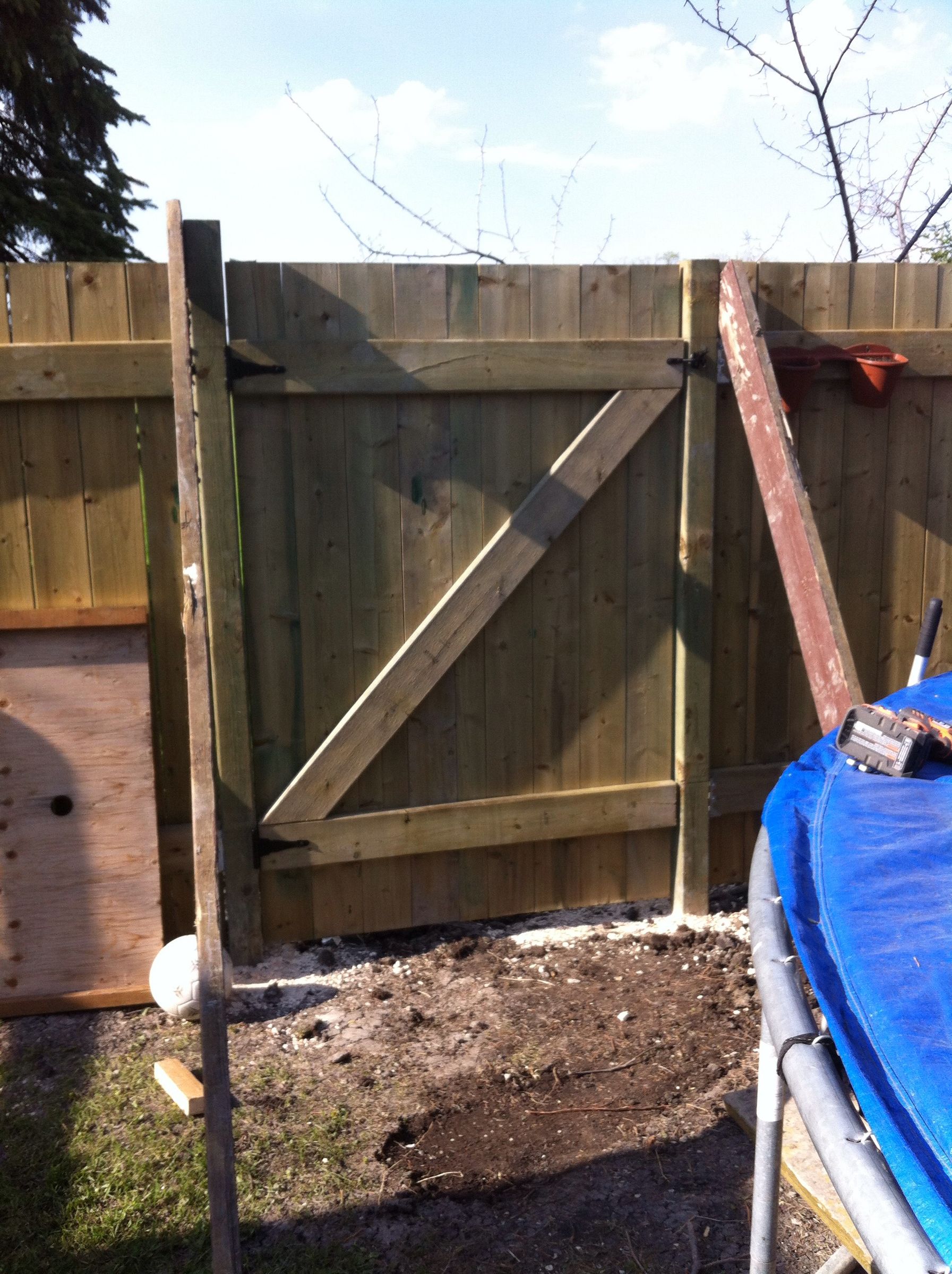 How to Build a Custom Sized Gate : 4 Steps - Instructables
