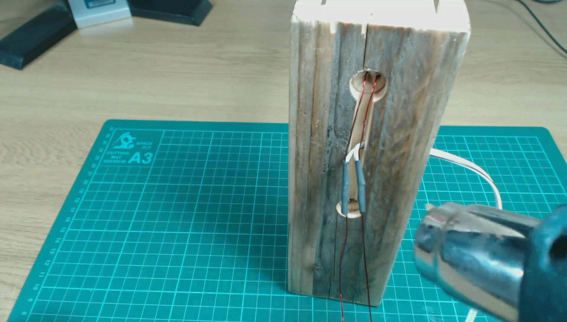 Modern Led Infinity Mirror Table Lamp : 19 Steps (with Pictures ...