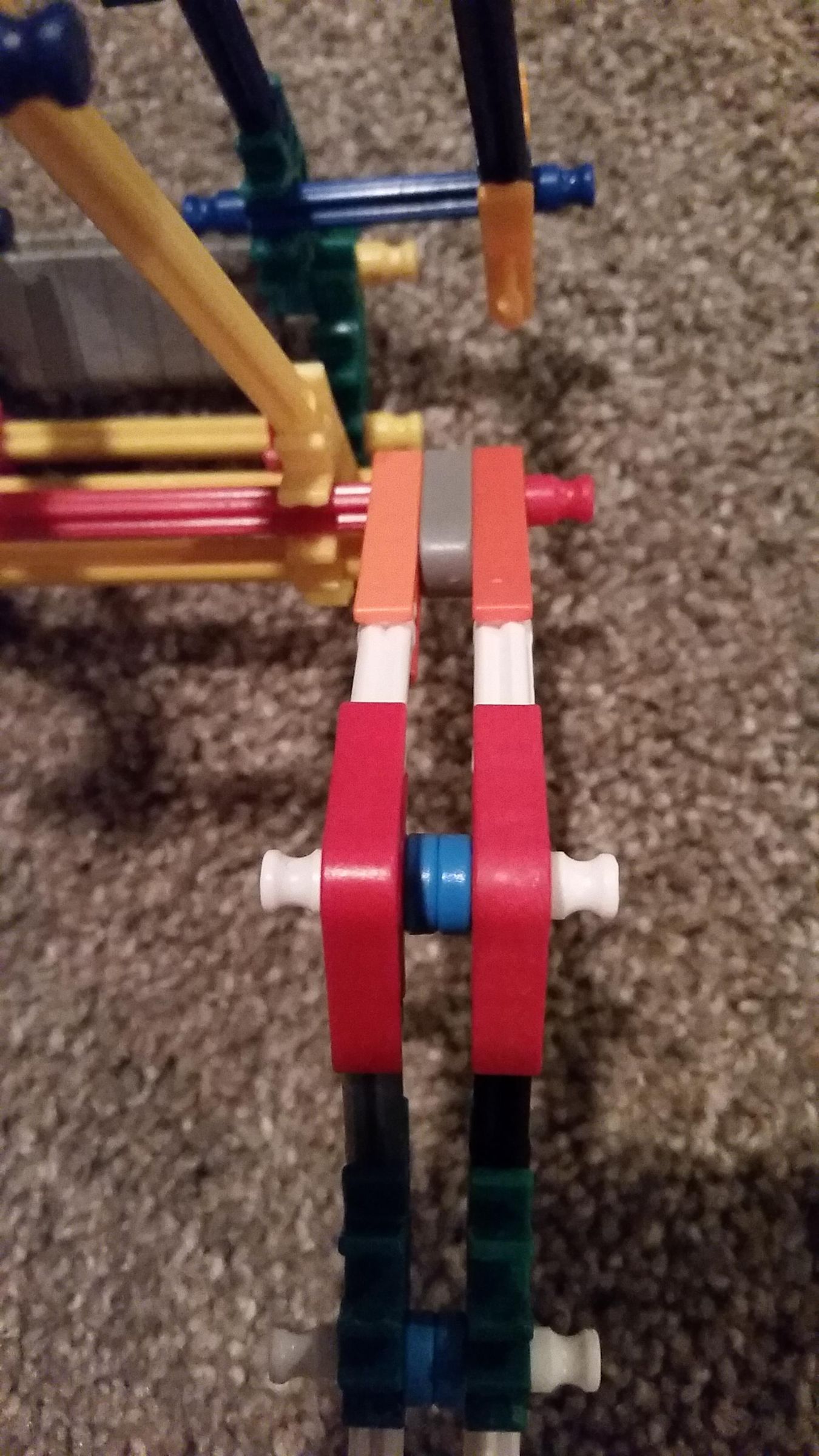 Simple K'nex War Robots Destrier - Instructables