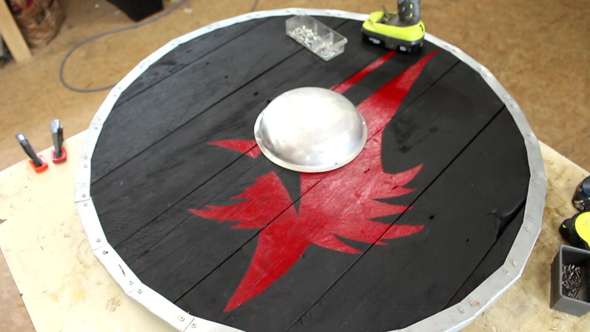 Pallet Wood Viking Shield (Make It Medieval-Ish) : 22 Steps (with ...