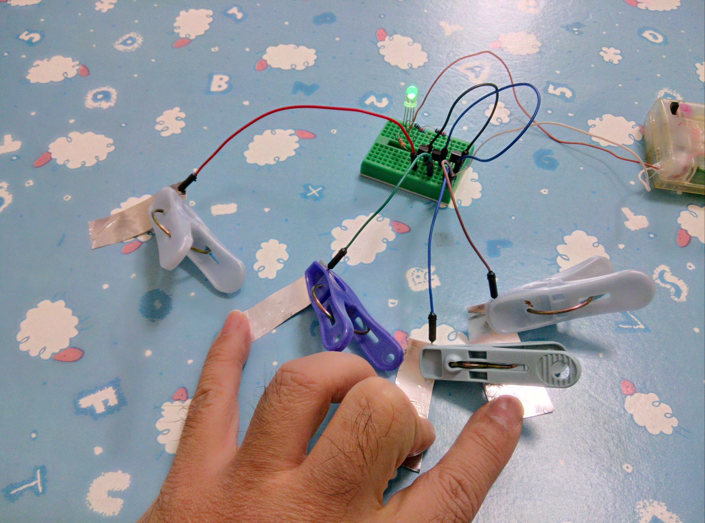 RGB LED Color Mixing Touch Toy for Kids : 4 Steps - Instructables