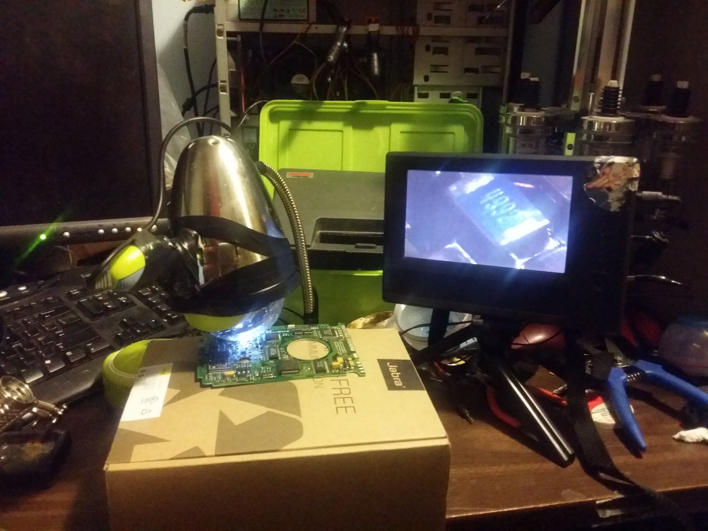 DIY Fully Articulated Desk Video Microscope : 10 Steps - Instructables